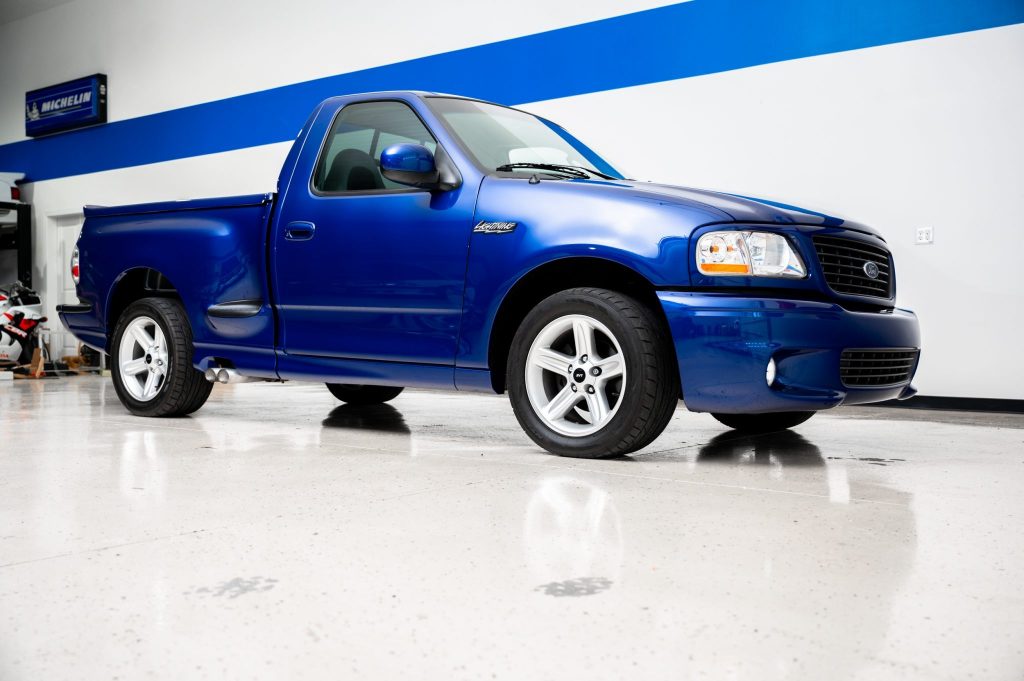 2003 Ford F-150 SVT Lightning – Sesame Cars