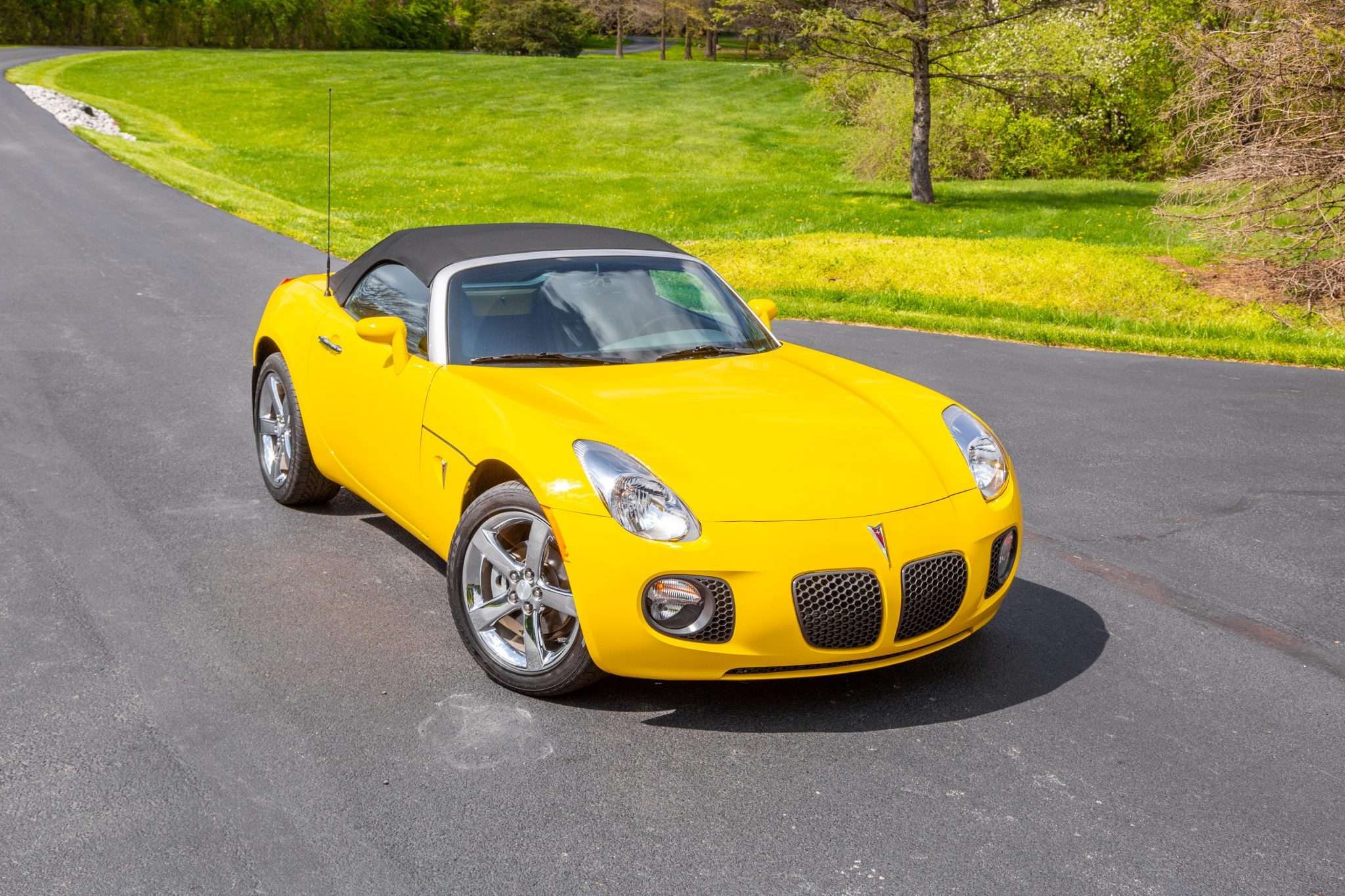 2007 Pontiac Solstice GXP 5-Speed – Sesame Cars