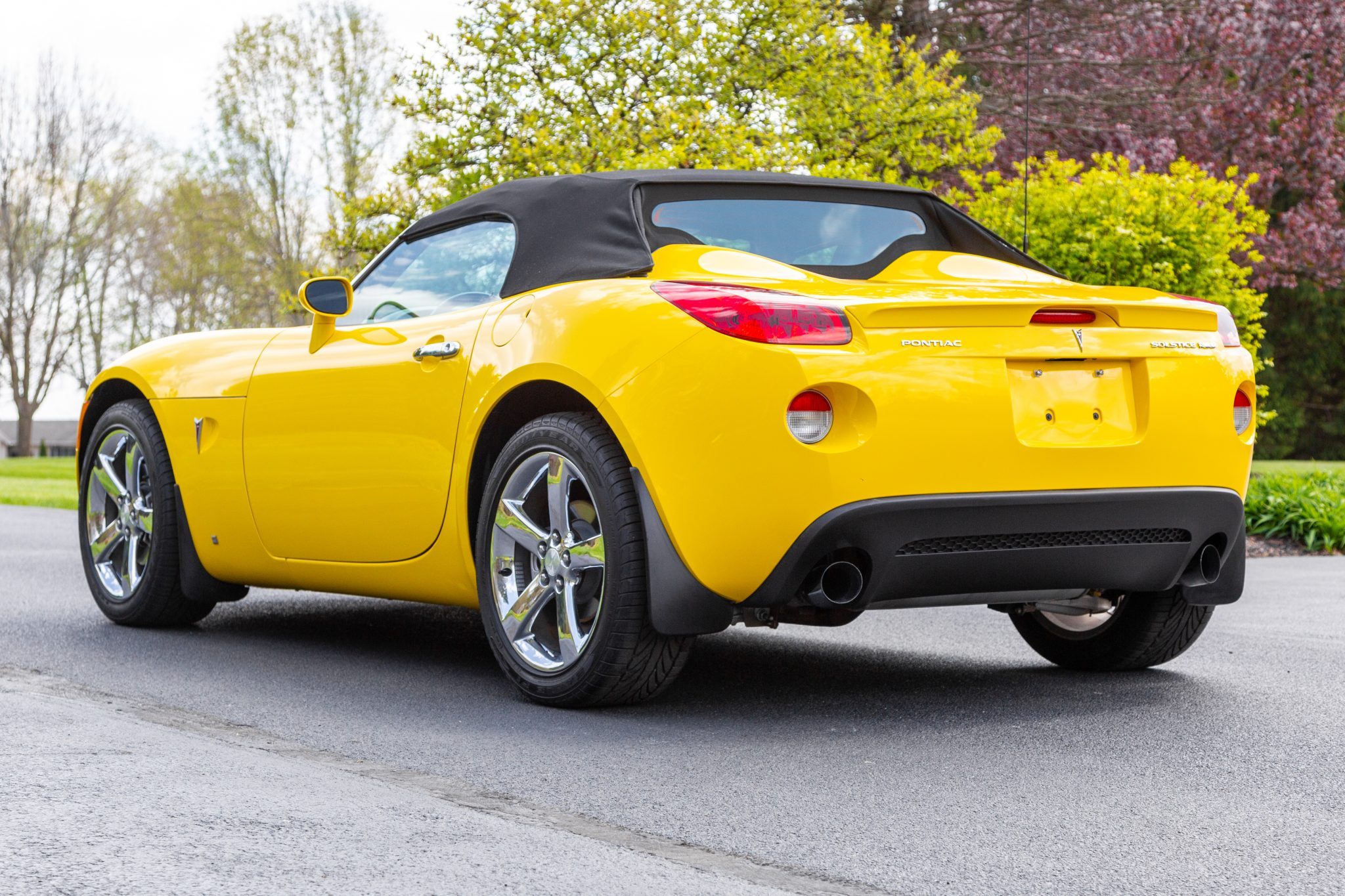 2007 Pontiac Solstice GXP 5-Speed – Sesame Cars