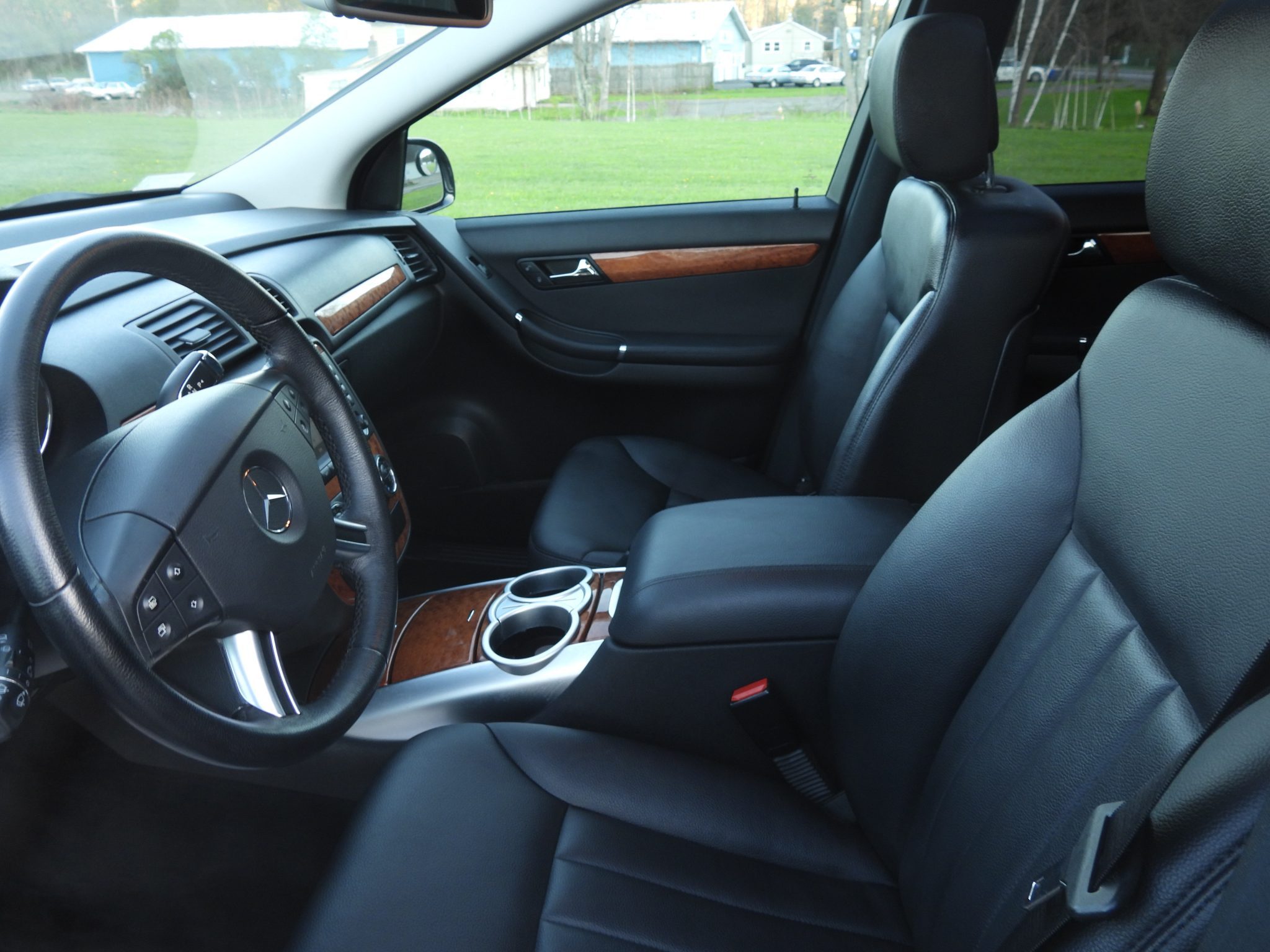 2007 Mercedes-Benz R320 CDI 4MATIC – Sesame Cars