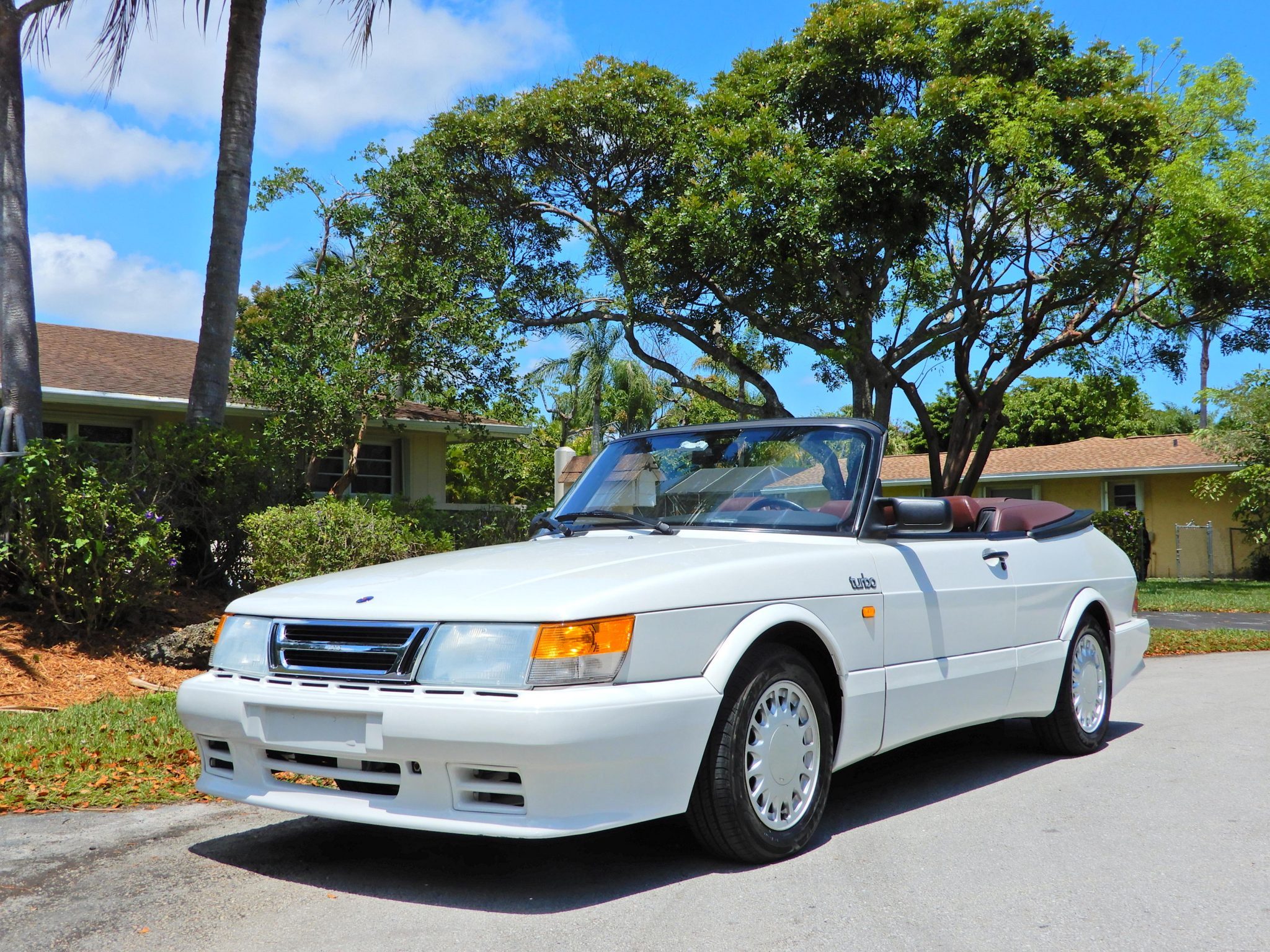 1988 Saab 900 Turbo Convertible – Sesame Cars