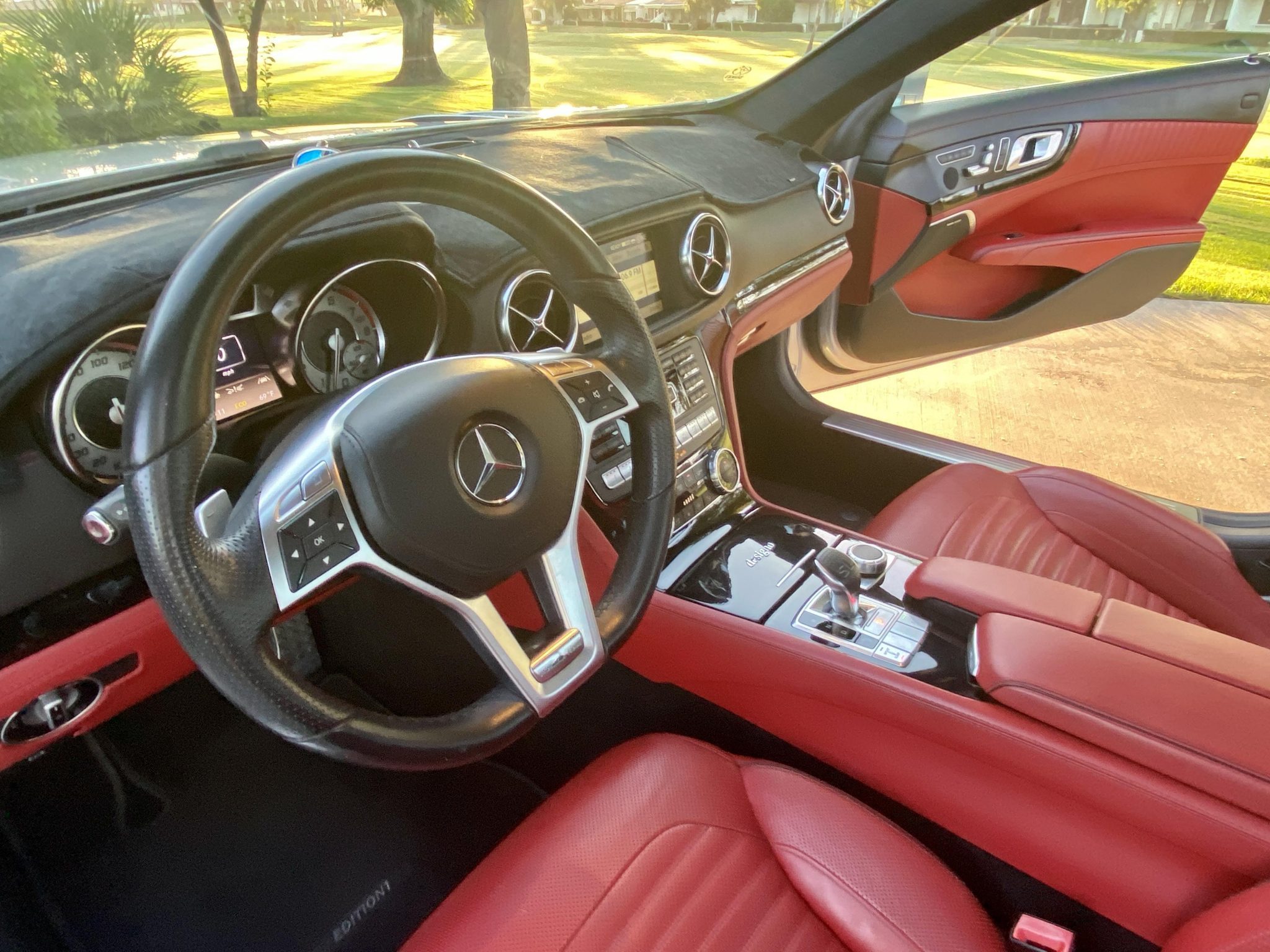 2013 Mercedes-Benz SL550 Edition 1 – Sesame Cars