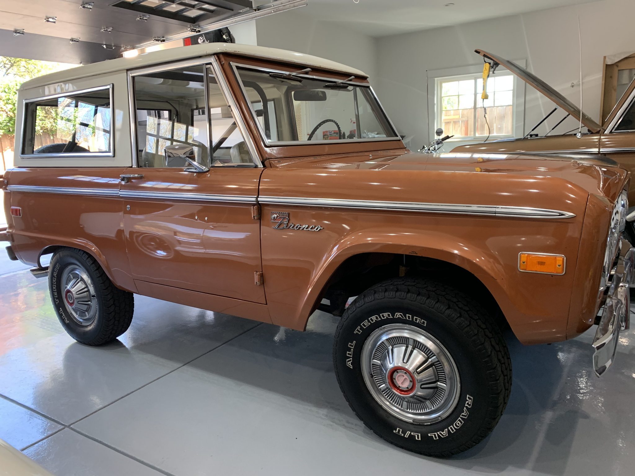 1972 Ford Bronco 3-Speed – Sesame Cars