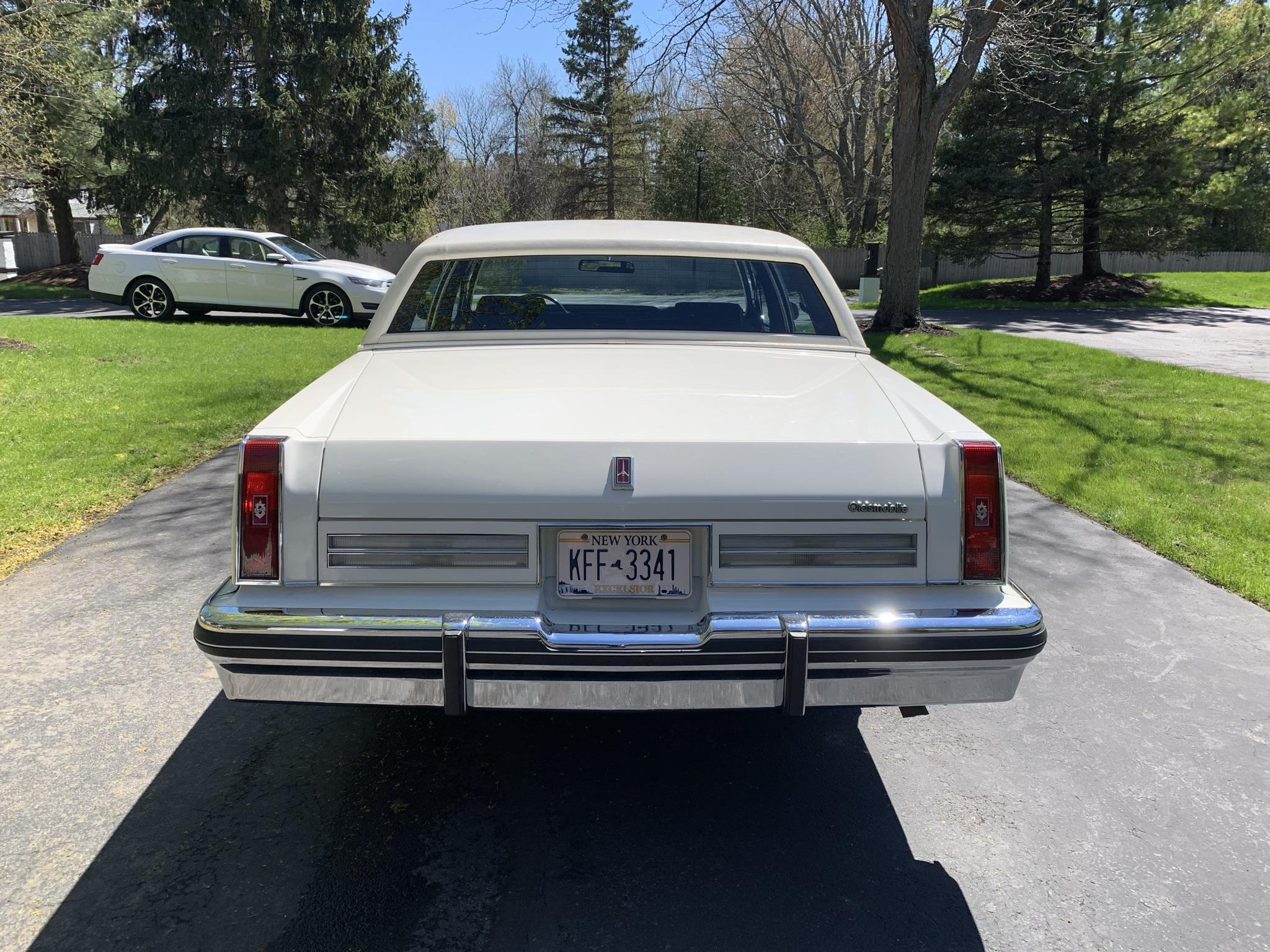 1983 Oldsmobile 98 Regency Brougham – Sesame Cars