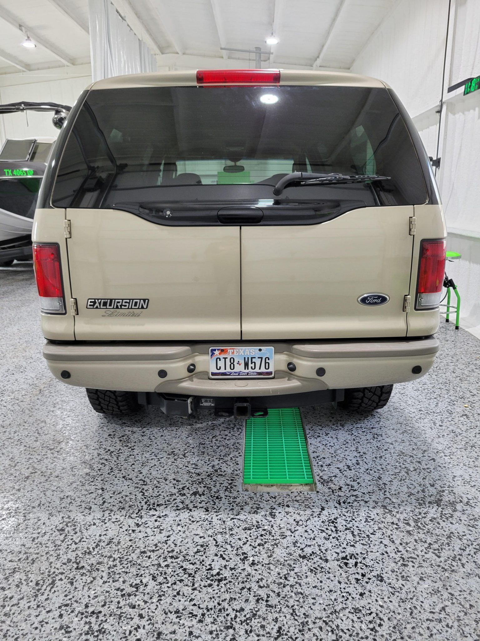 2004 Ford Excursion Limited 4×4 – Sesame Cars