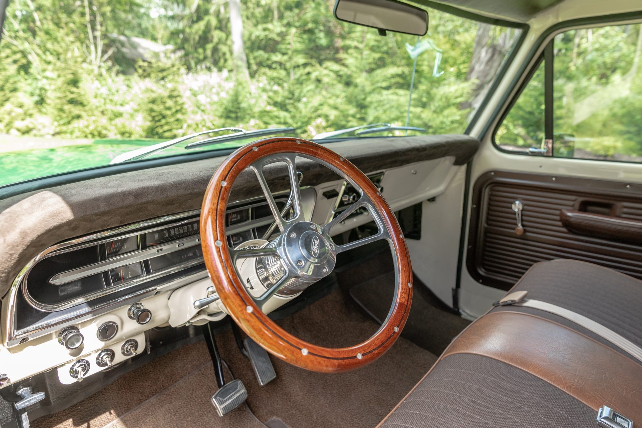 1972 Ford F-250 Crew Cab – Sesame Cars