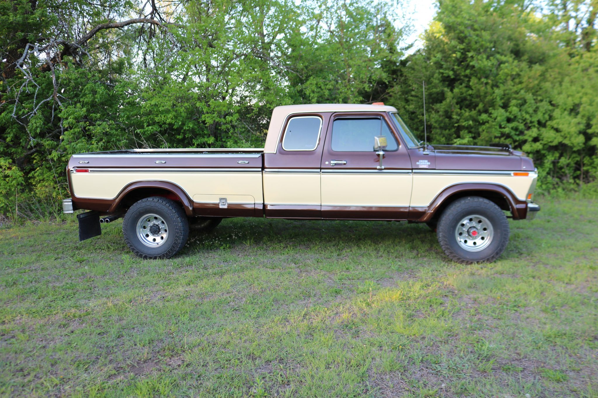 1979 Ford F-350 Ranger XLT Lariat Super Cab 4×4 – Sesame Cars