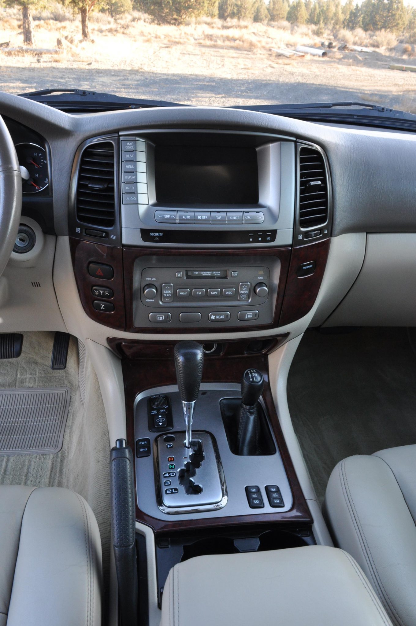 2006 Toyota Land Cruiser UZJ100 – Sesame Cars