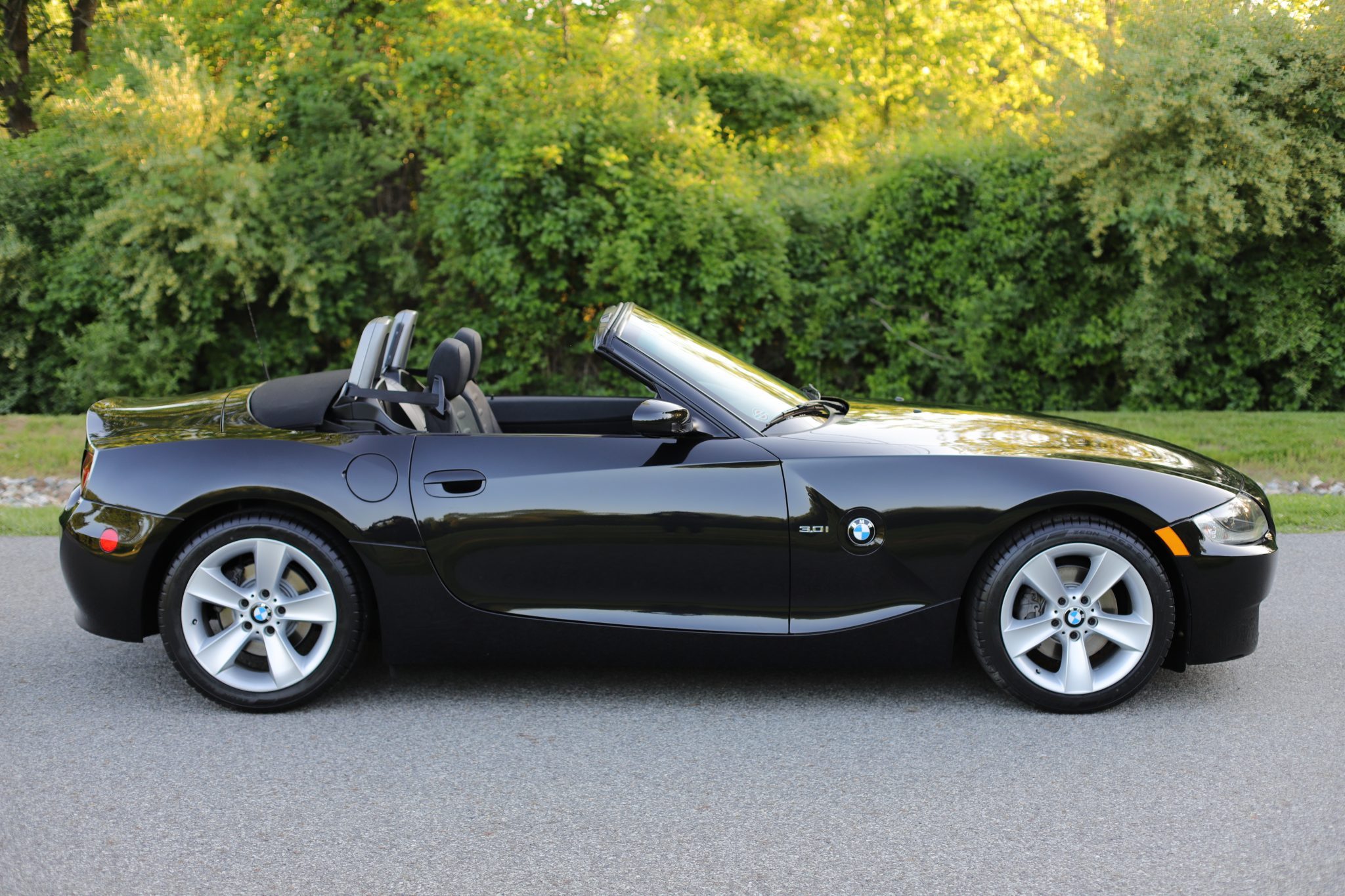 2006 BMW Z4 3.0i Roadster 6-Speed – Sesame Cars