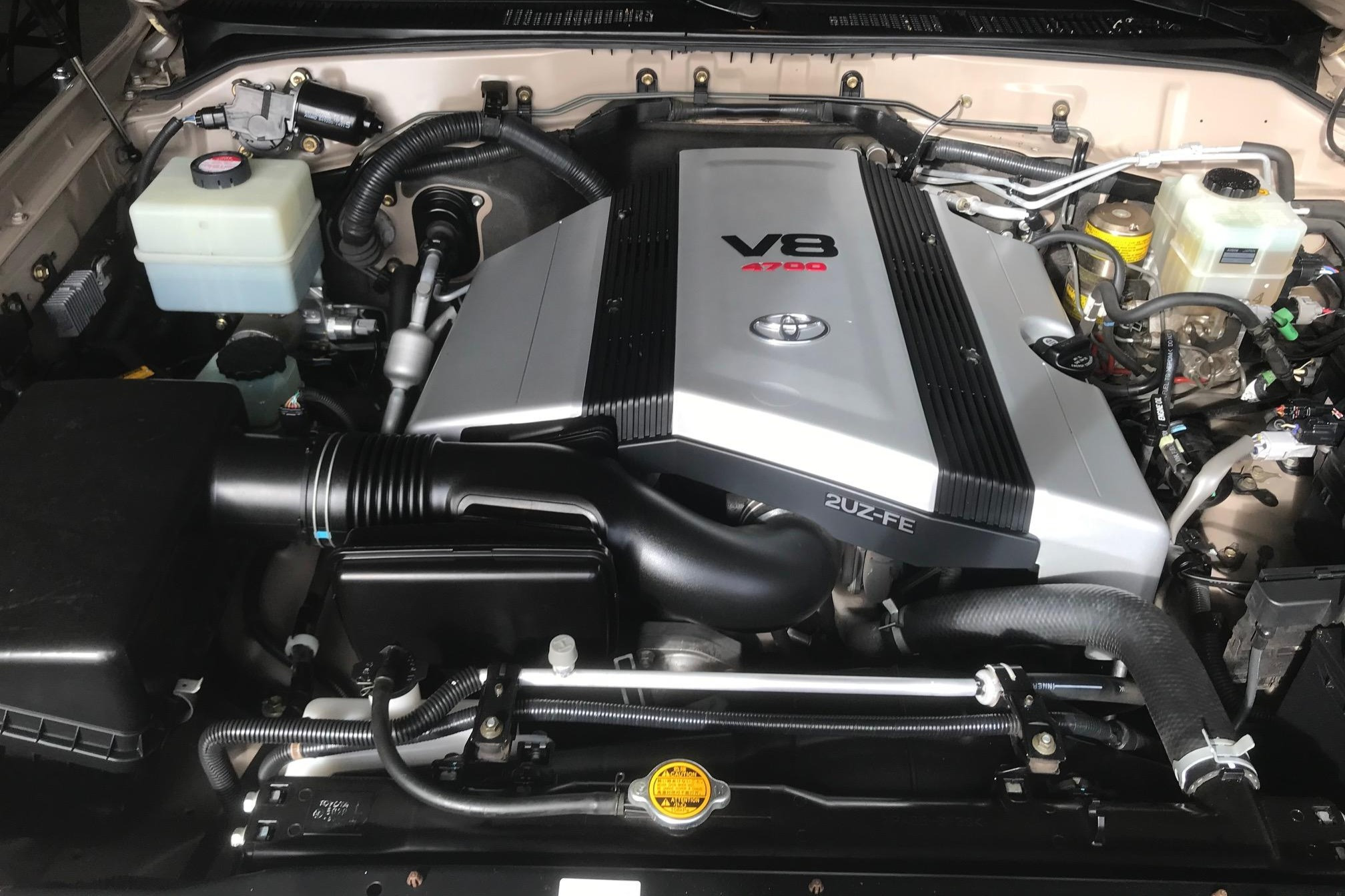 2006 Toyota Land Cruiser UZJ100 – Sesame Cars