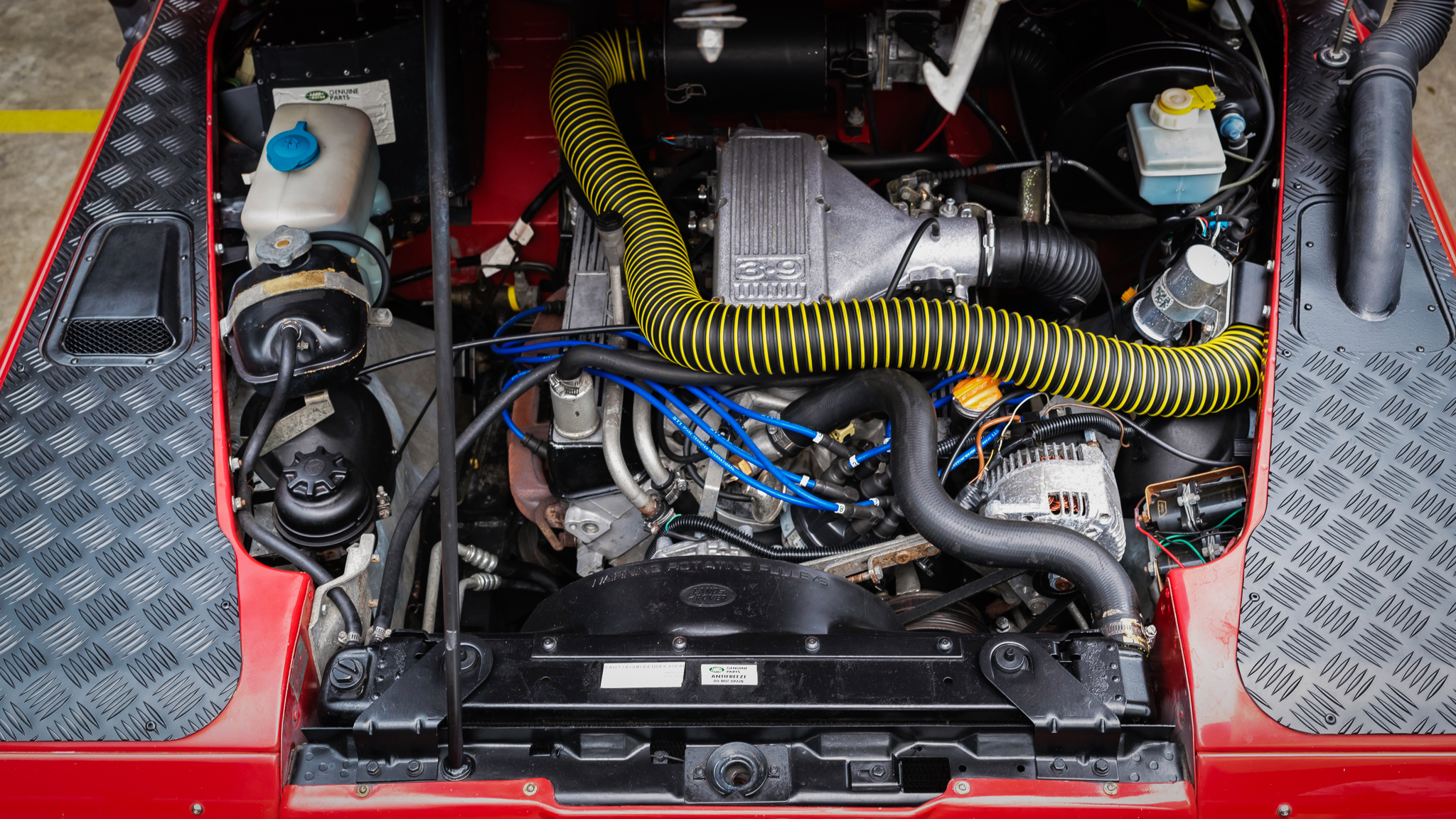 1994 Land Rover Defender 90 NAS 5-Speed – Sesame Cars