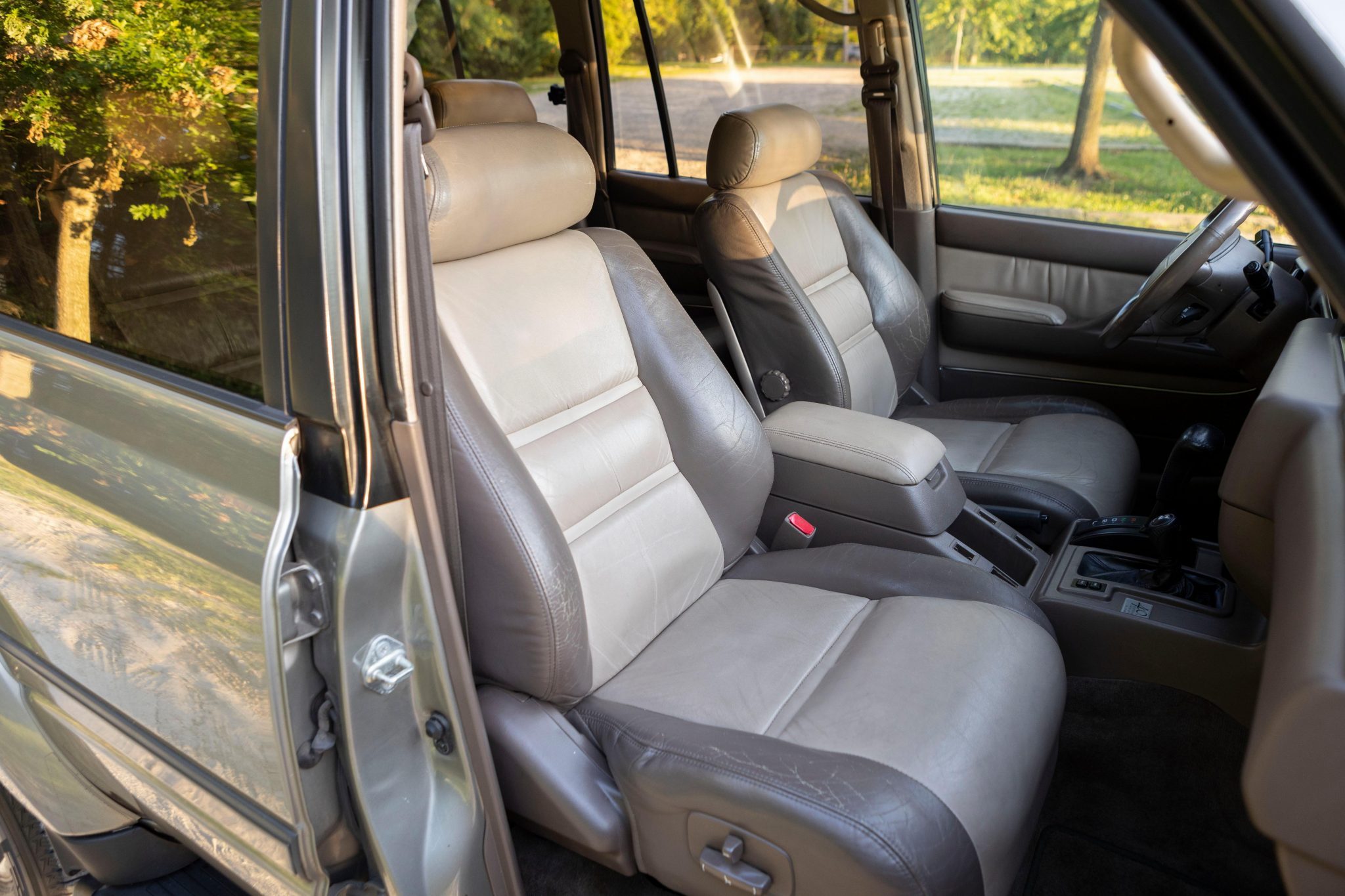 1997 Toyota Land Cruiser FZJ80 40th Anniversary Edition – Sesame Cars