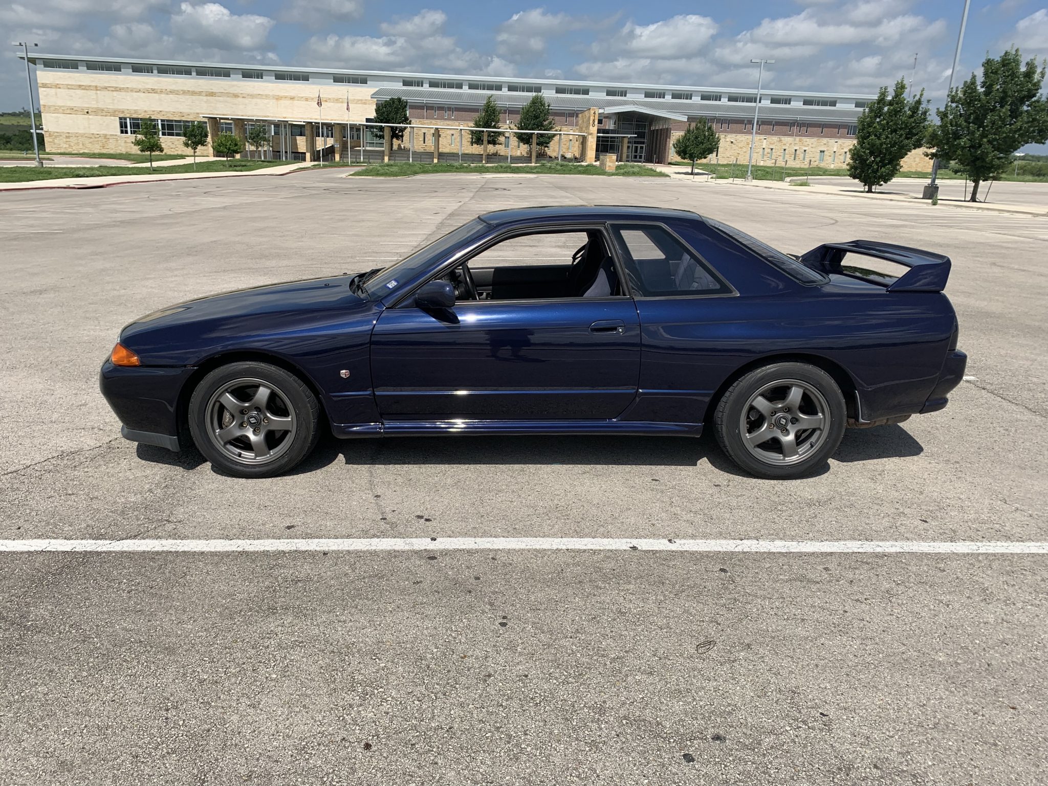 1989 Nissan Skyline GT-R – Sesame Cars