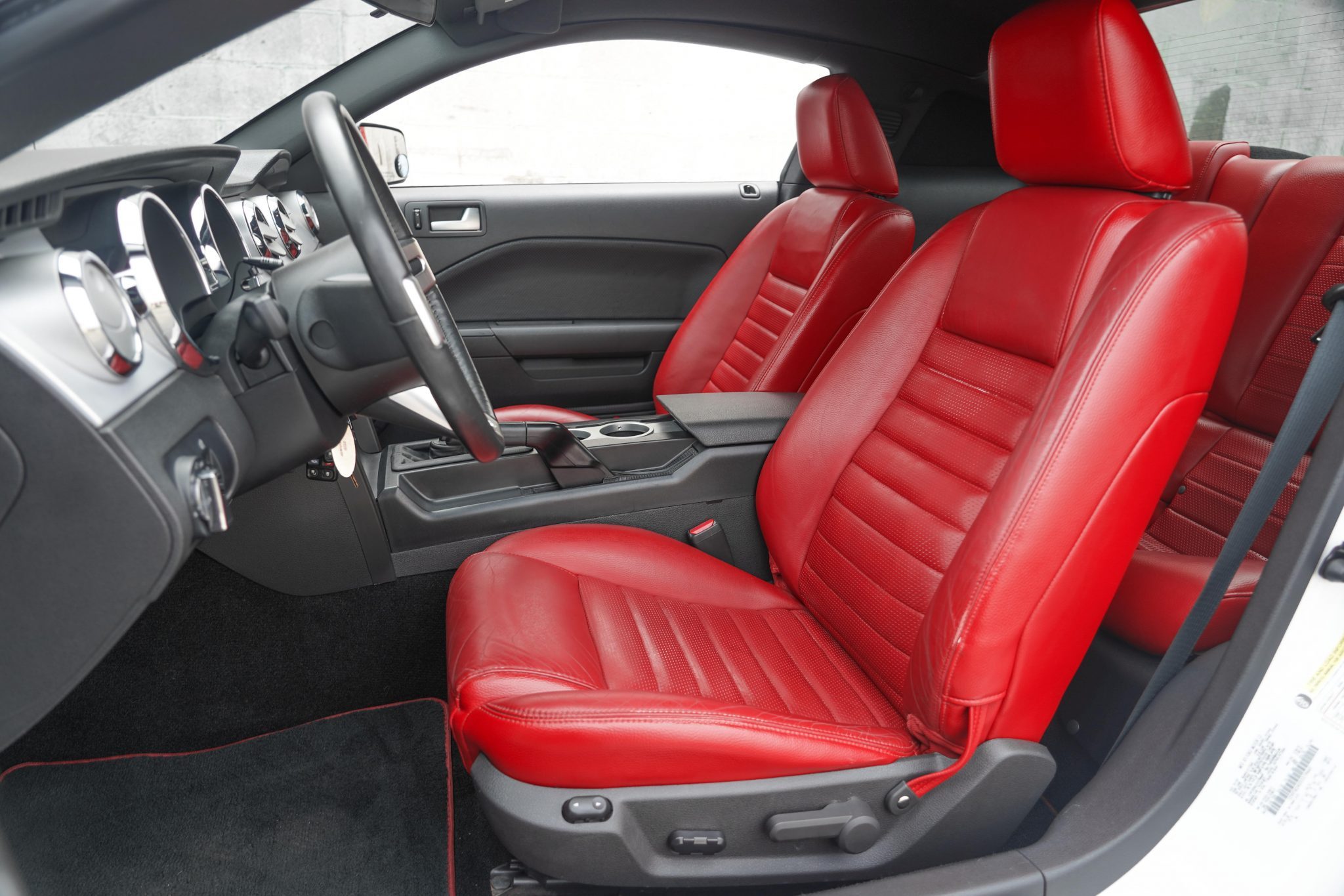 2005 Ford Mustang GT 5-Speed – Sesame Cars