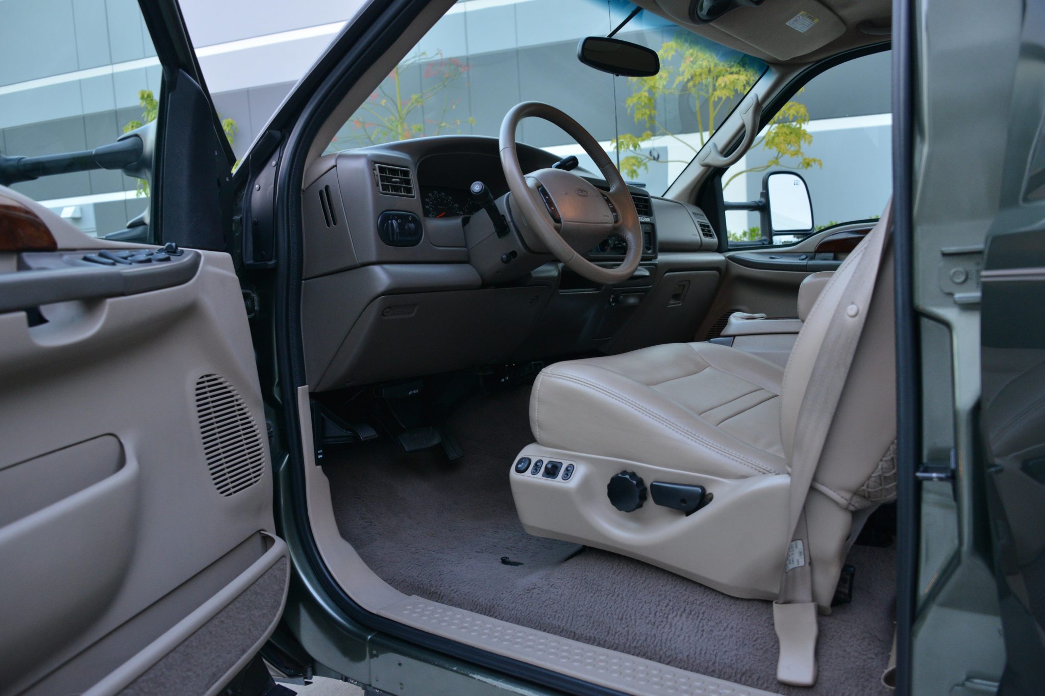 2000 Ford Excursion Power Stroke 4×4 – Sesame Cars