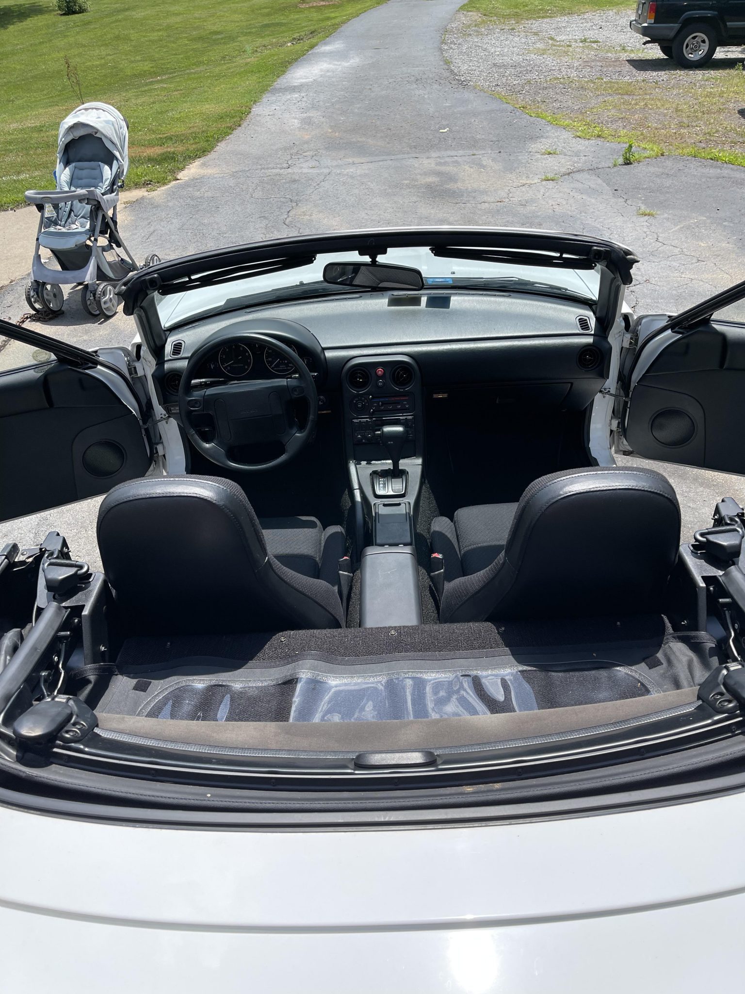 1990 Mazda MX-5 Miata Automatic – Sesame Cars