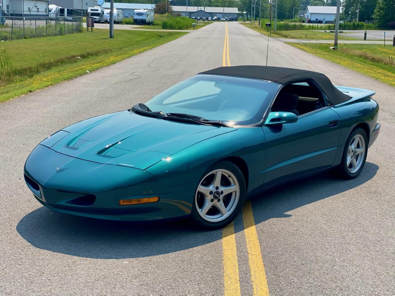 1995 Pontiac Firebird Formula Convertible 6-Speed – Sesame Cars