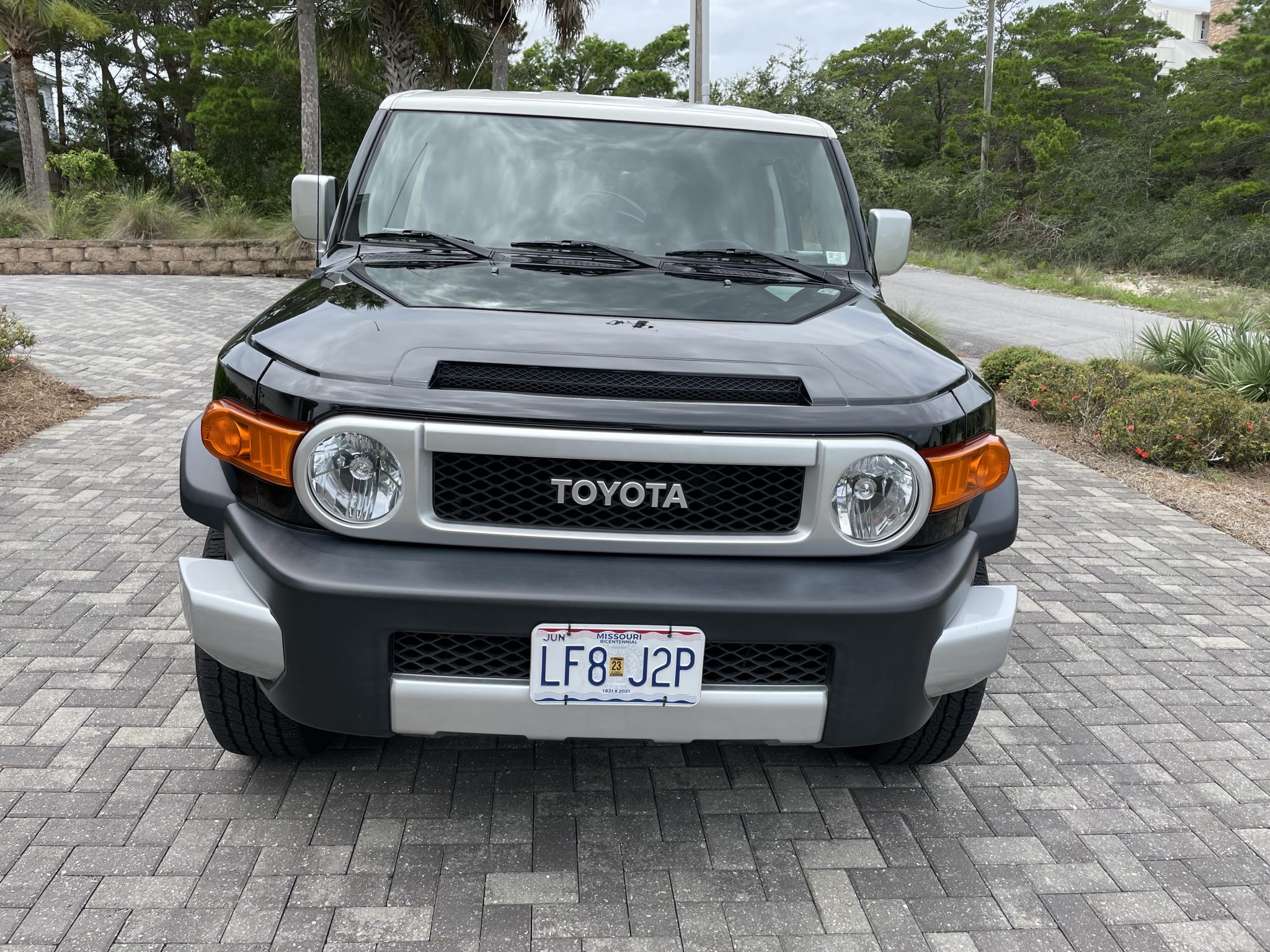 2009 Toyota FJ Cruiser 6-Speed – Sesame Cars