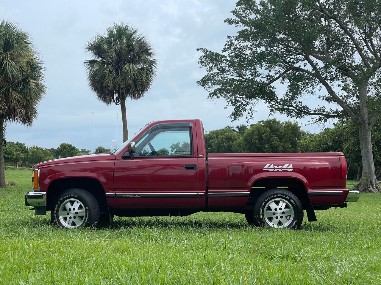 1990 GMC Sierra SLE K1500 Stepside 5-Speed – Sesame Cars