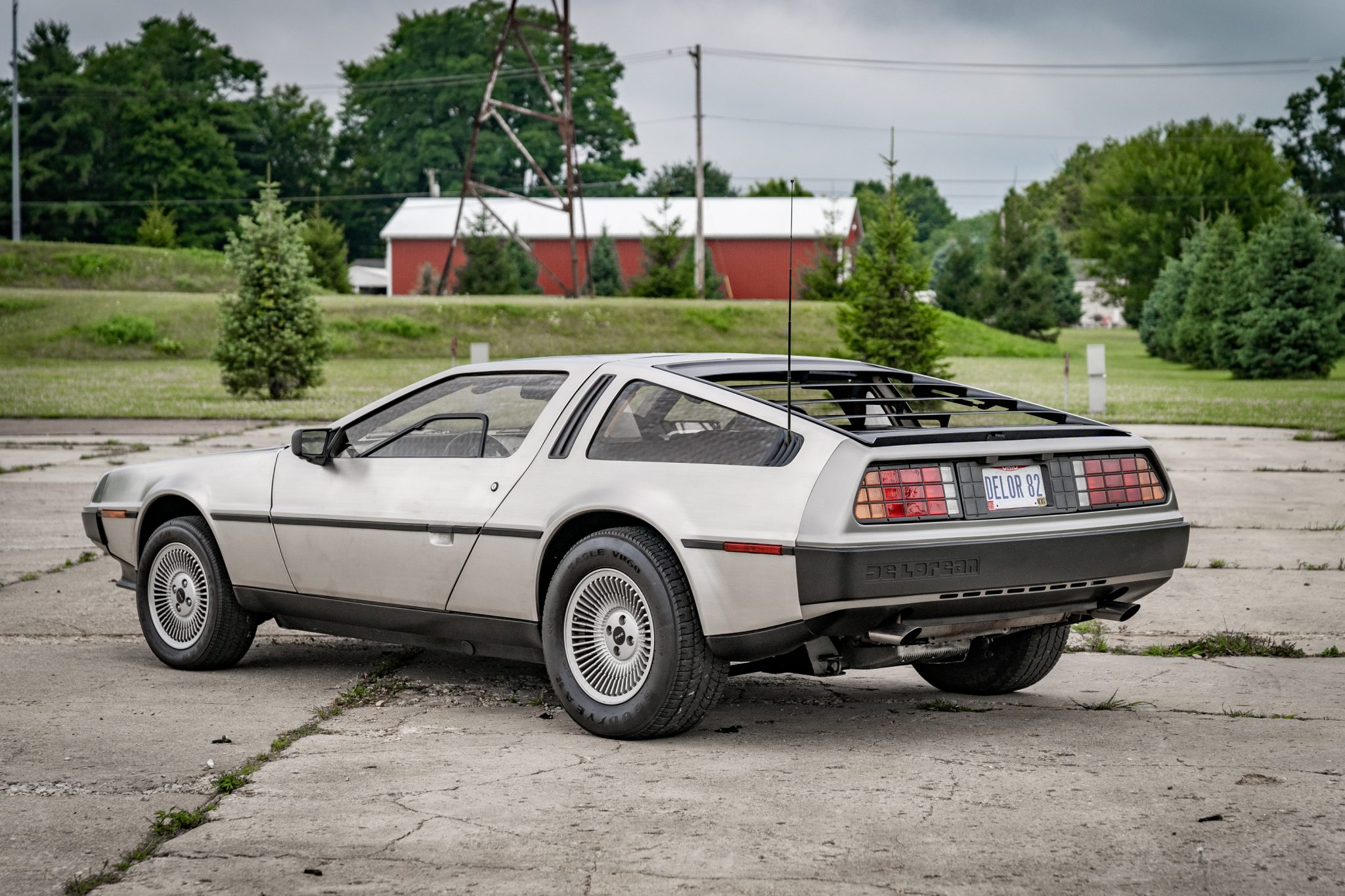 1982 DeLorean DMC-12 5-Speed – Sesame Cars