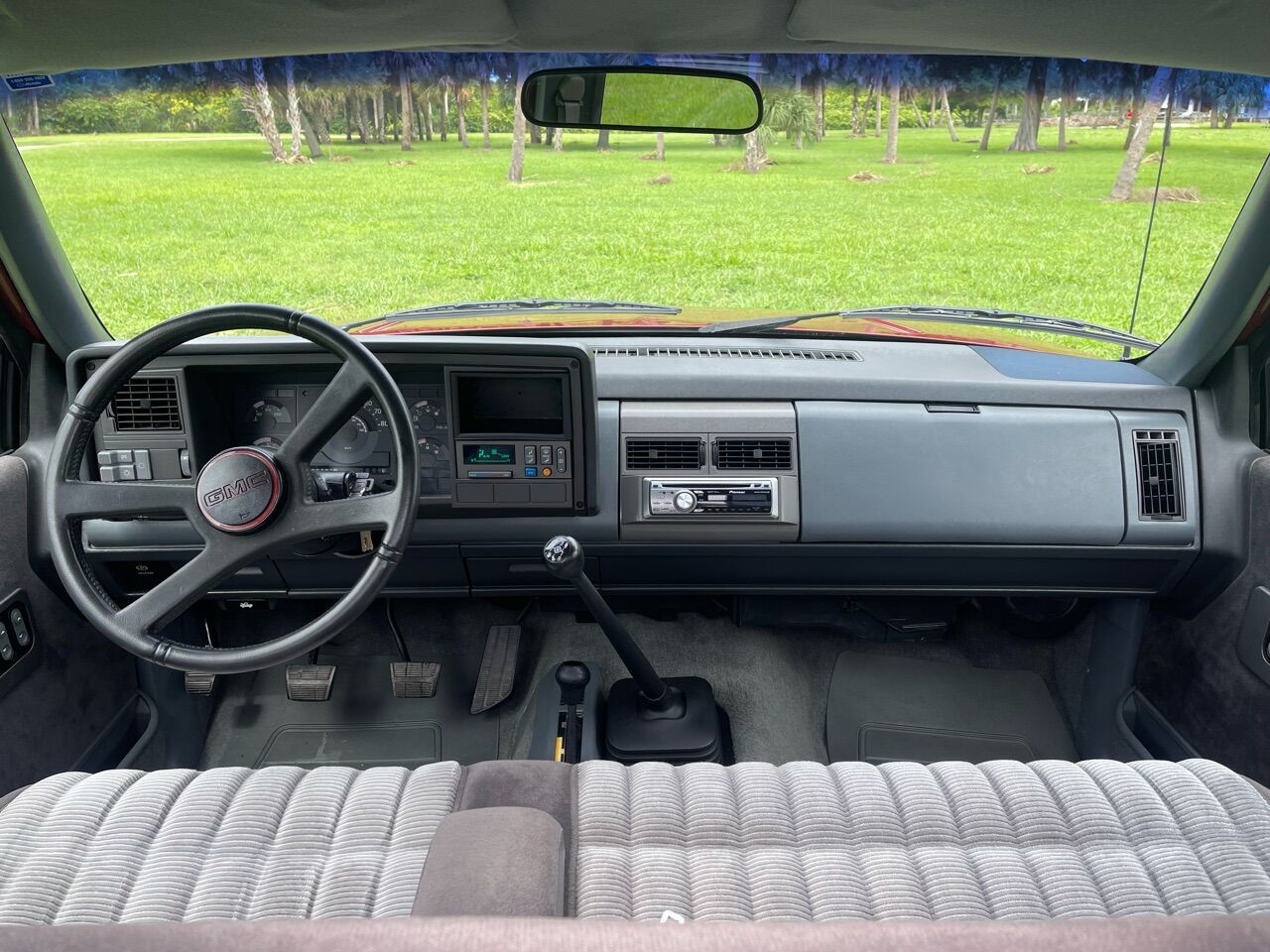 1990 GMC Sierra SLE K1500 Stepside 5-Speed – Sesame Cars