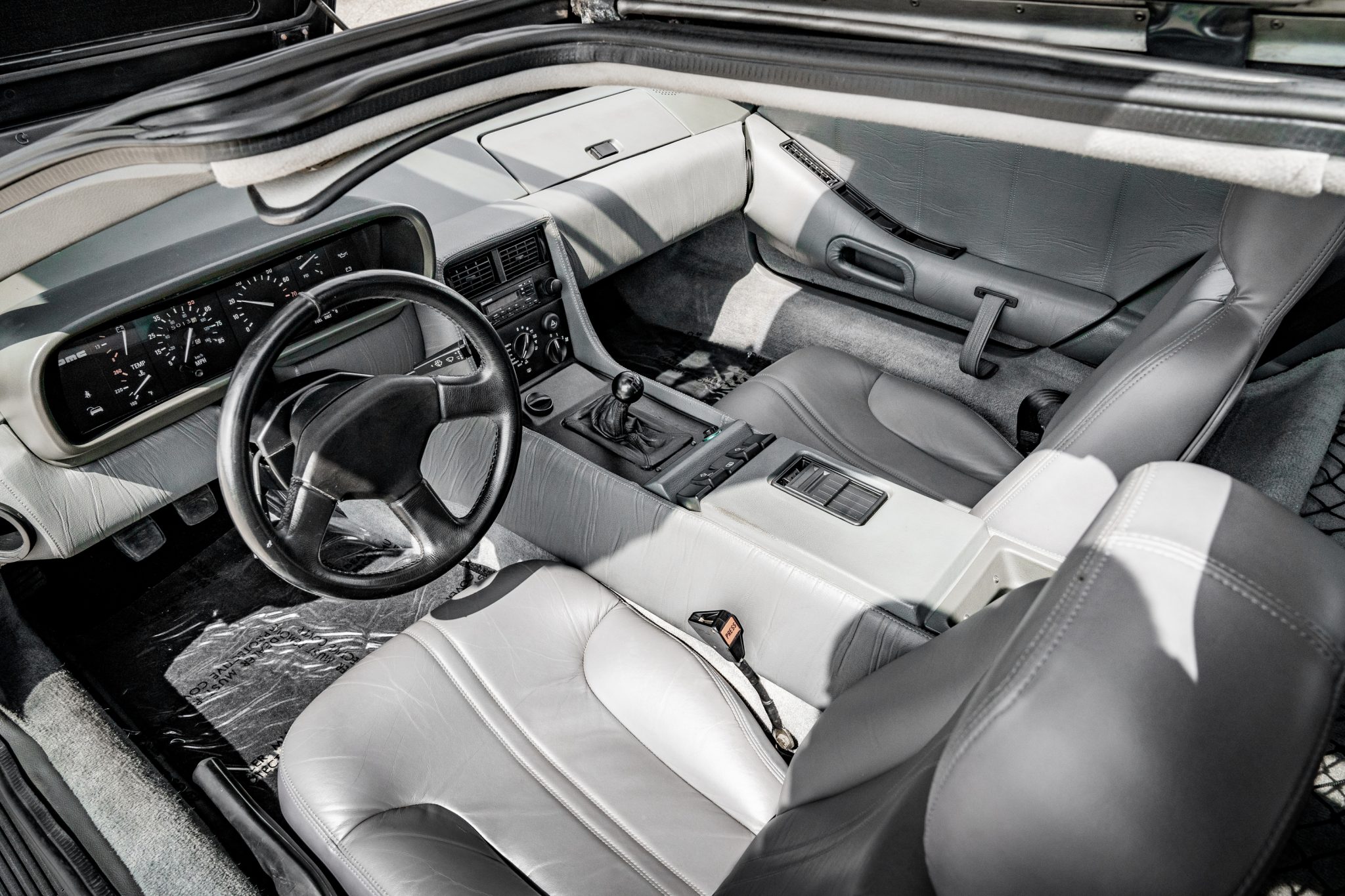 1982 DeLorean DMC-12 5-Speed – Sesame Cars