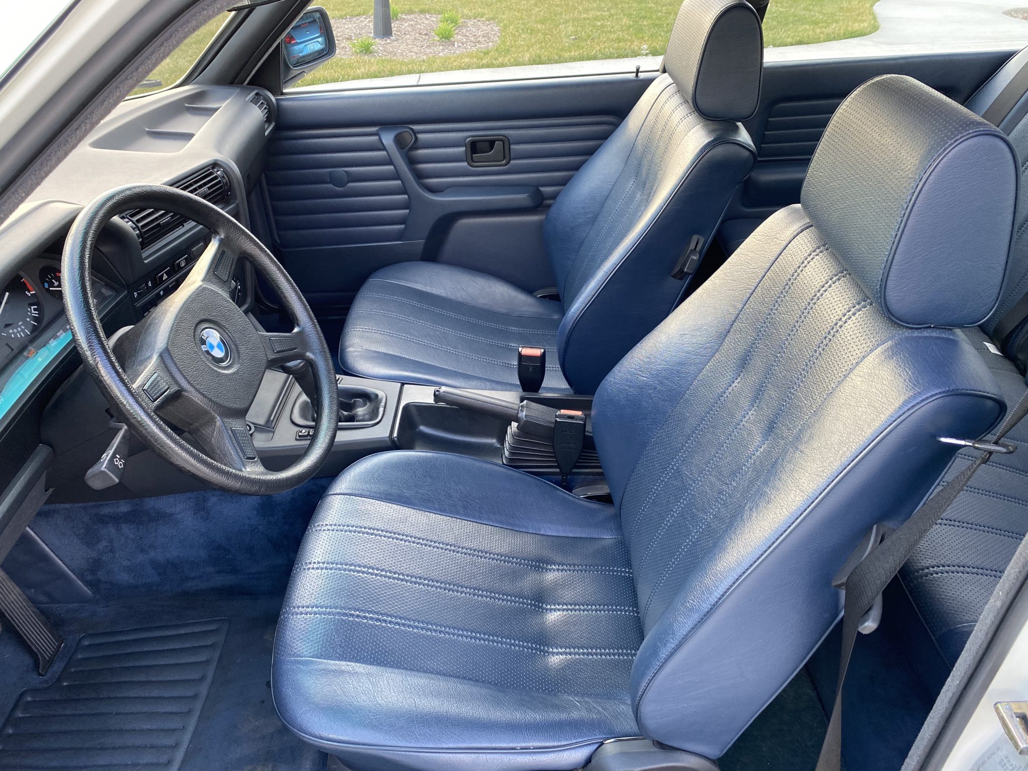 1986 BMW 325e Coupe – Sesame Cars