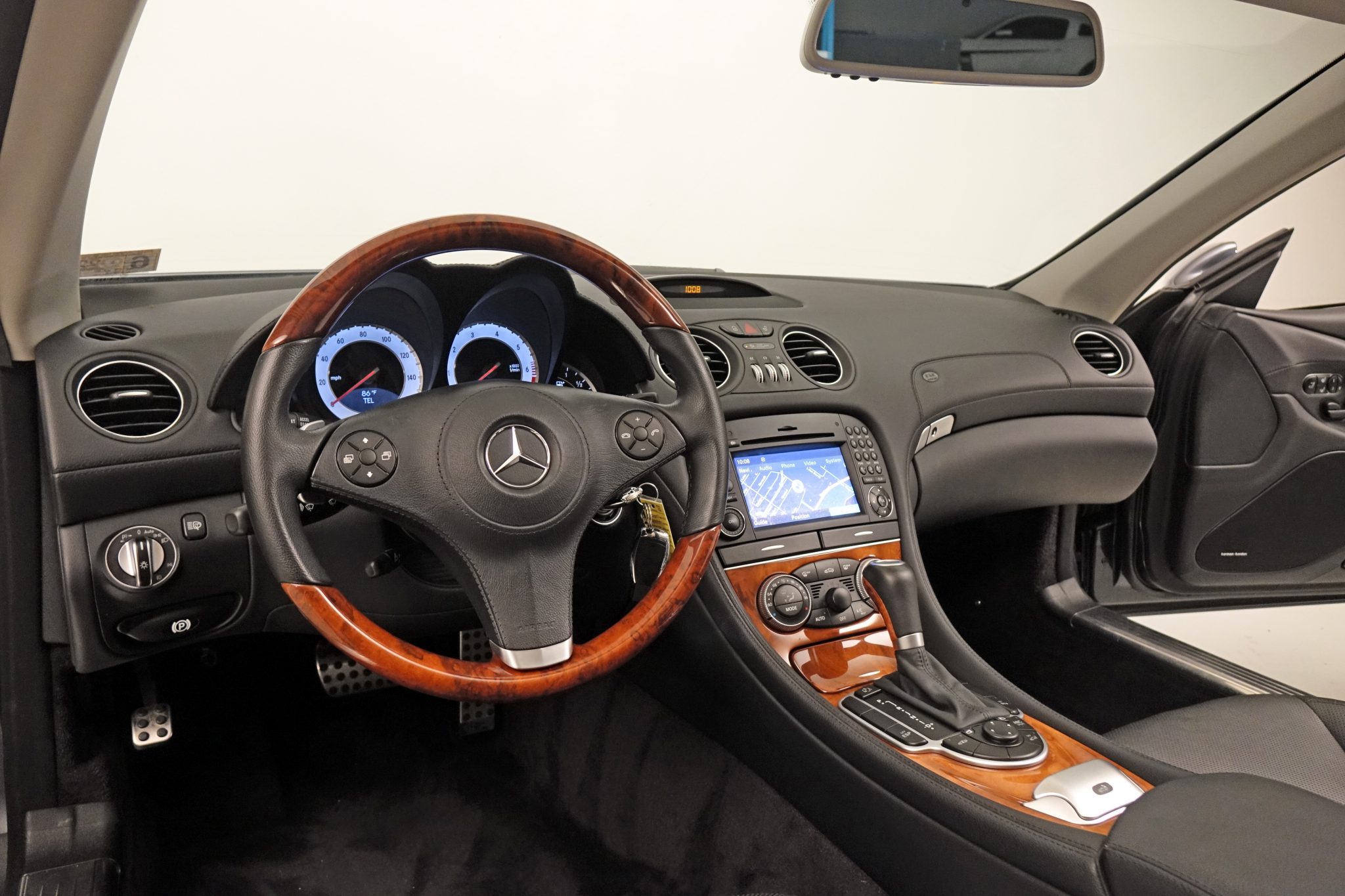 2009 Mercedes-Benz SL550 – Sesame Cars