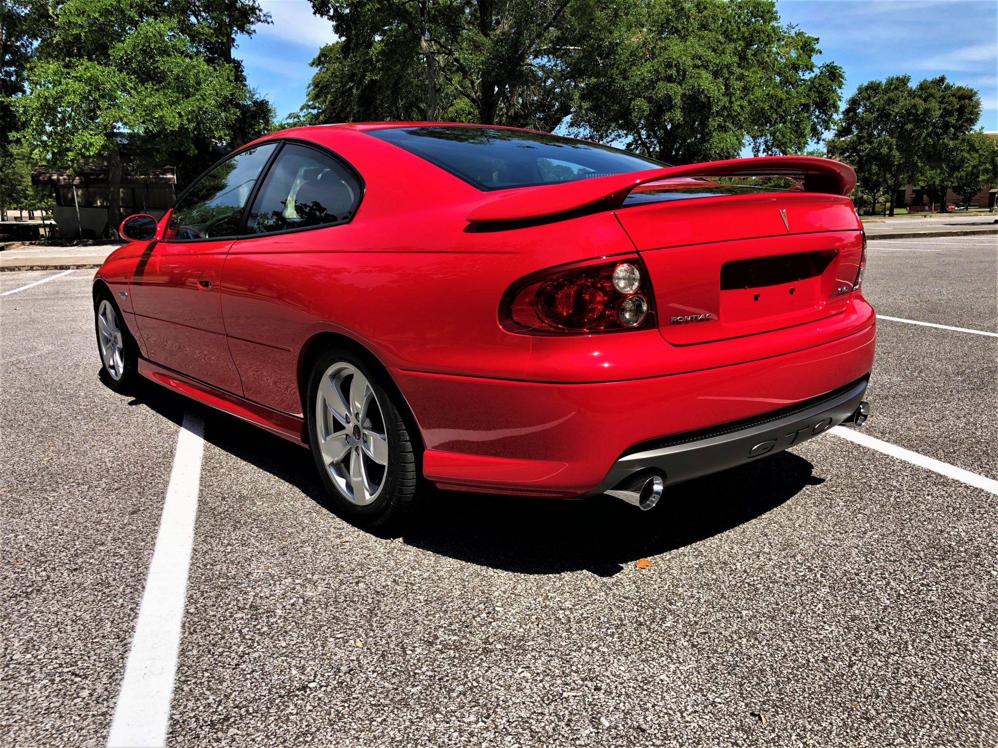 2005 Pontiac GTO 6-Speed – Sesame Cars
