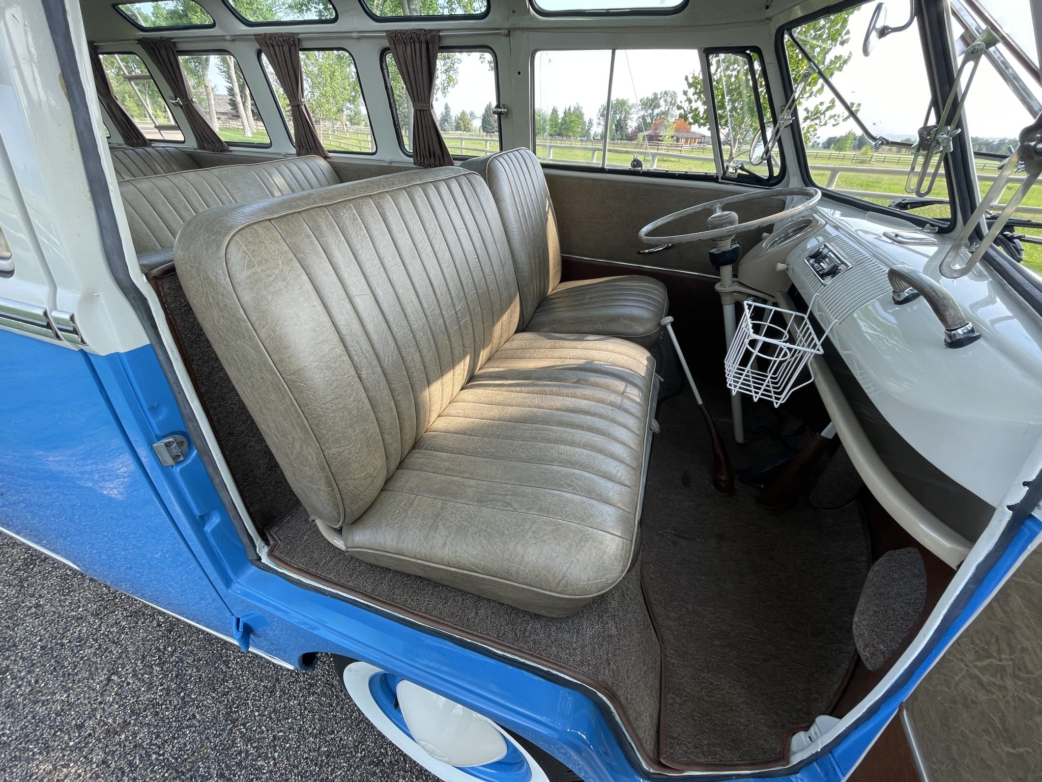 1968 Volkswagen Kombi 23-Window Conversion – Sesame Cars