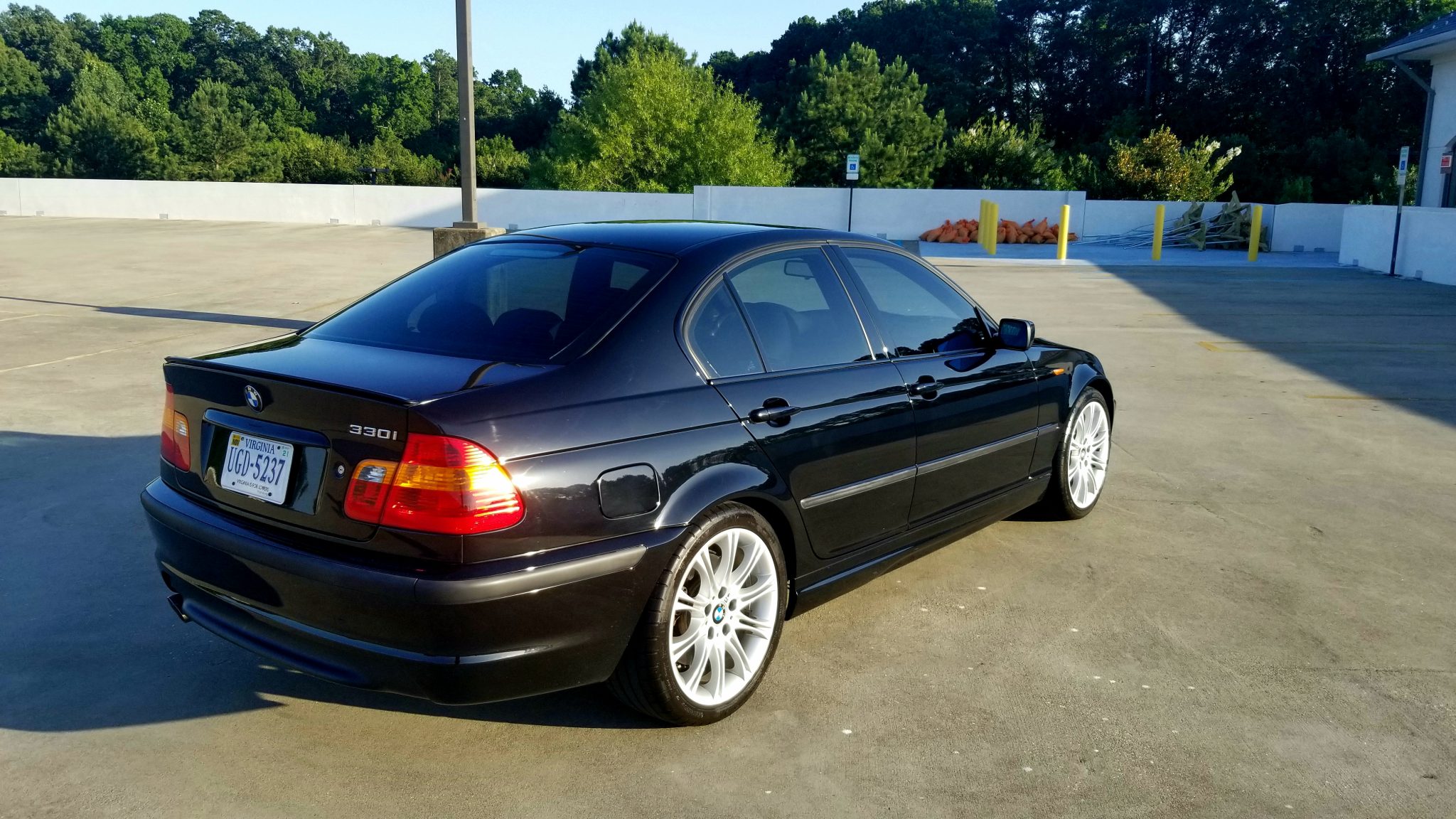 2005 BMW 330i ZHP 6-Speed – Sesame Cars