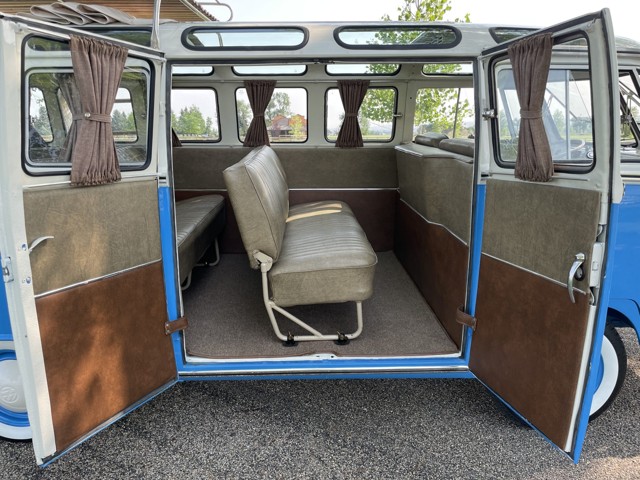 1968 Volkswagen Kombi 23-Window Conversion – Sesame Cars