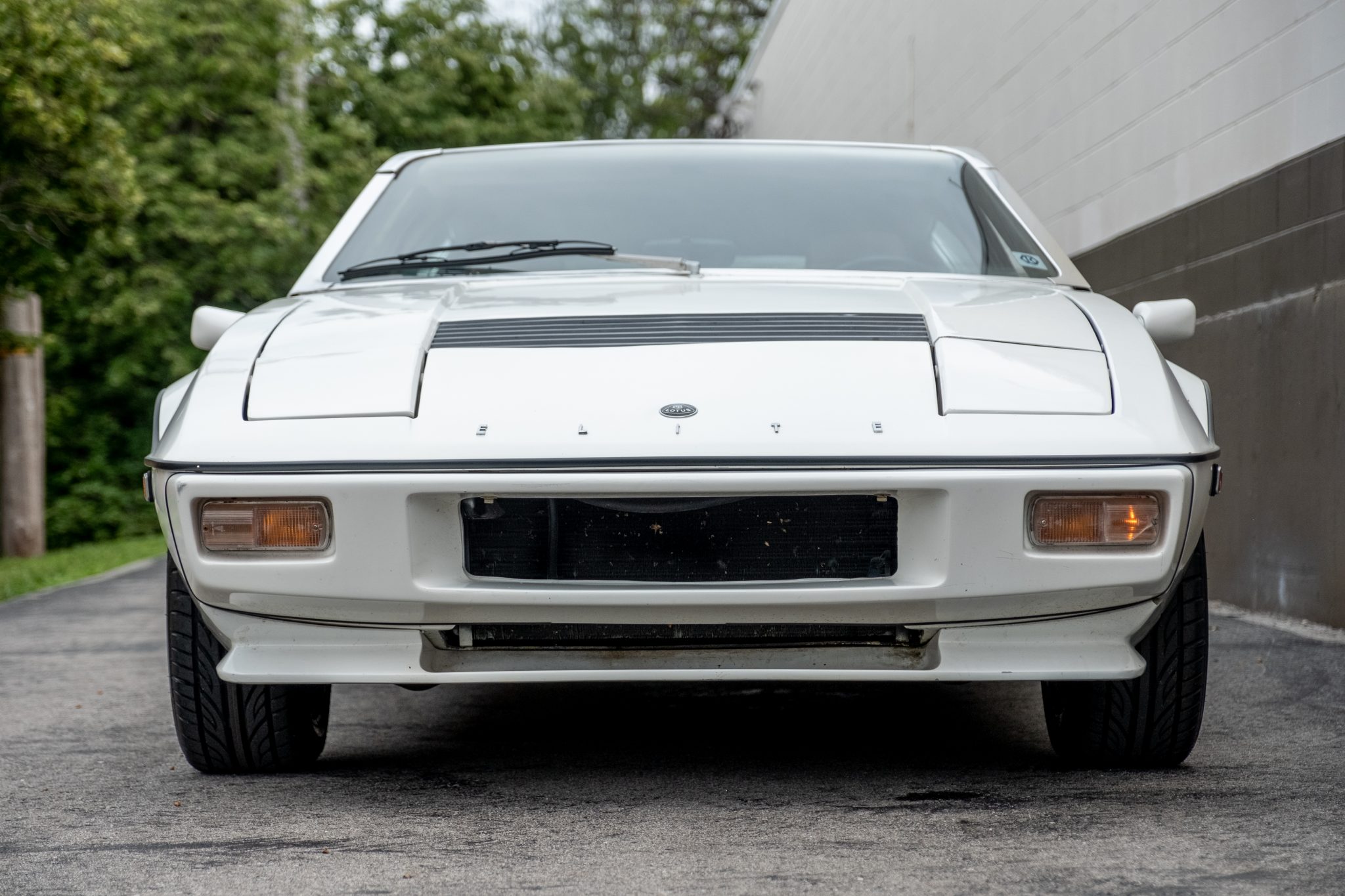 1975 Lotus Elite 5-Speed – Sesame Cars