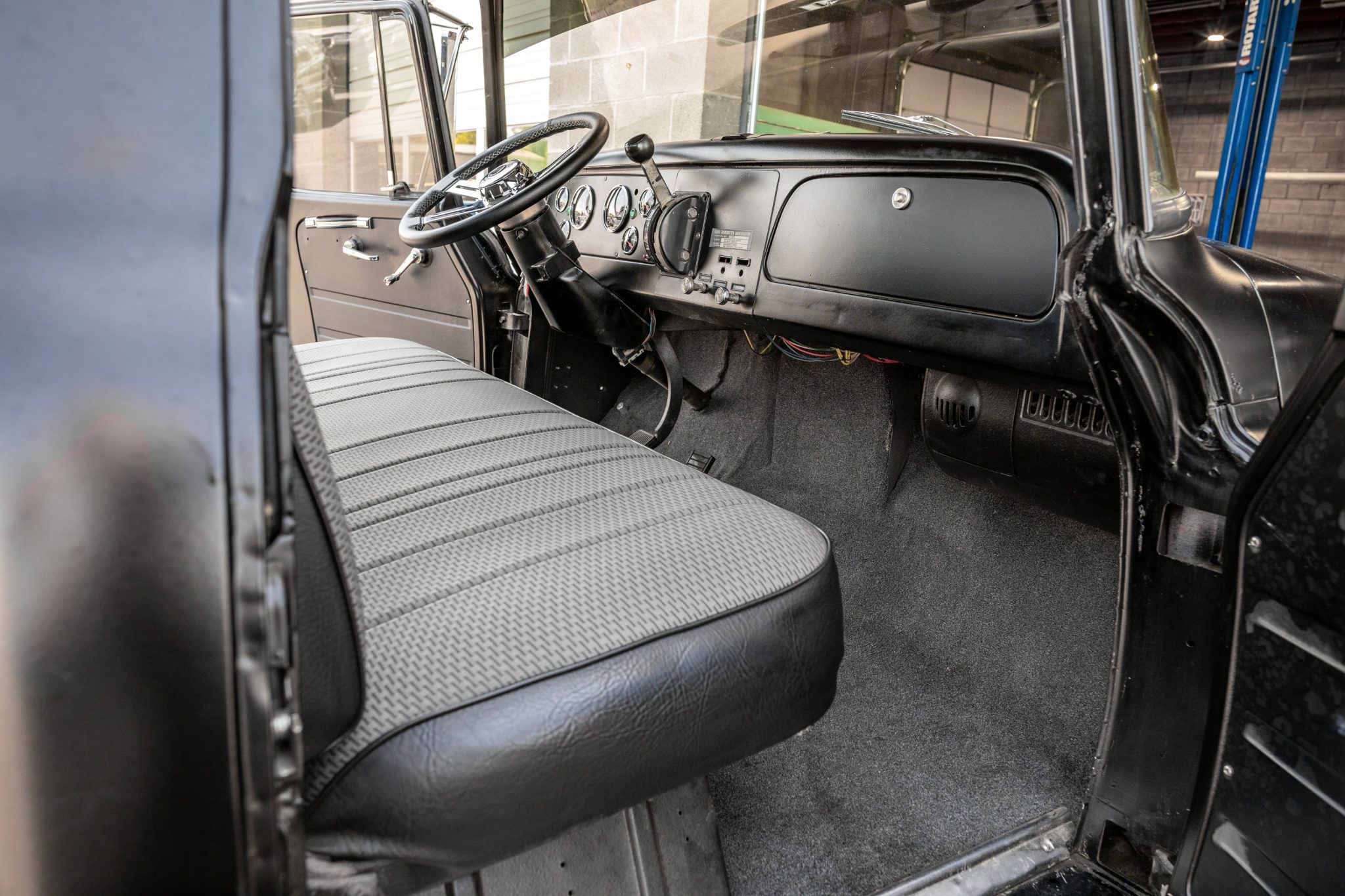 1973 International Harvester Loadstar 1700 – Sesame Cars