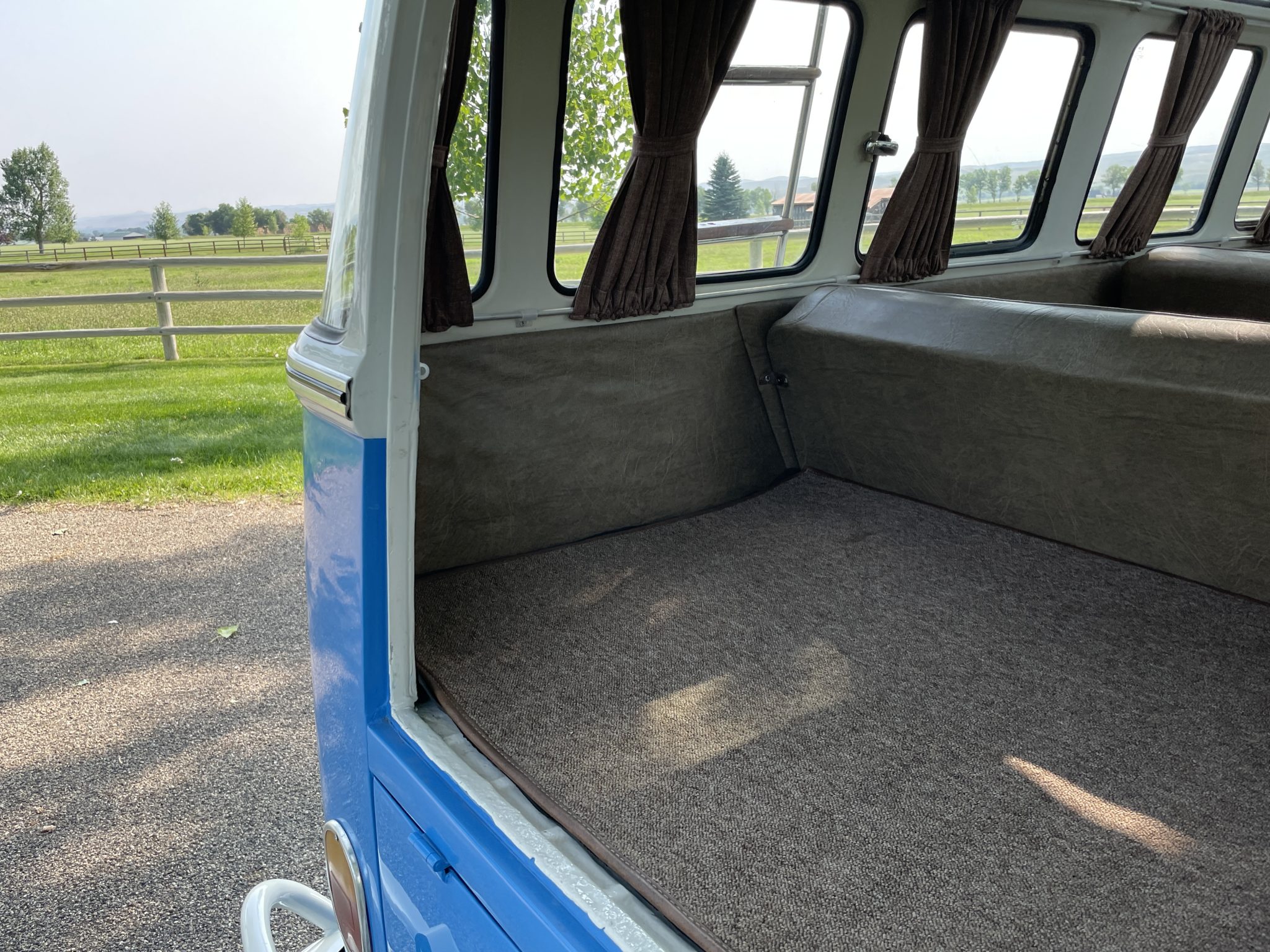 1968 Volkswagen Kombi 23-Window Conversion – Sesame Cars