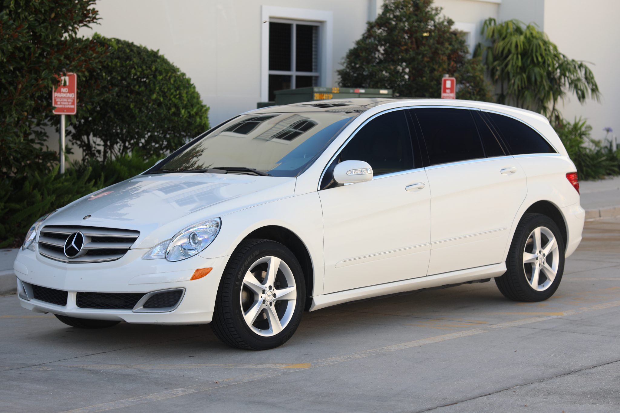 2007 Mercedes-Benz R500 4MATIC – Sesame Cars