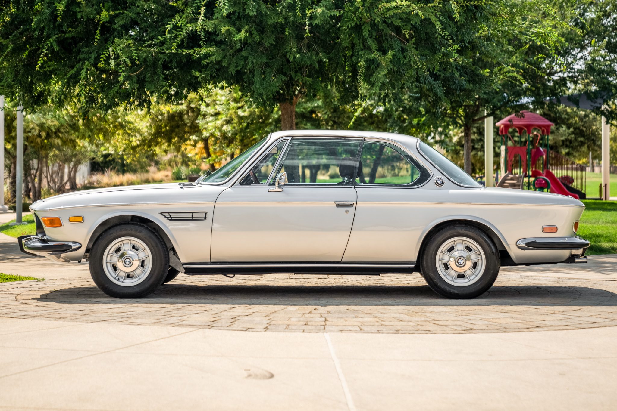 1971 BMW 2800CS 5-Speed – Sesame Cars