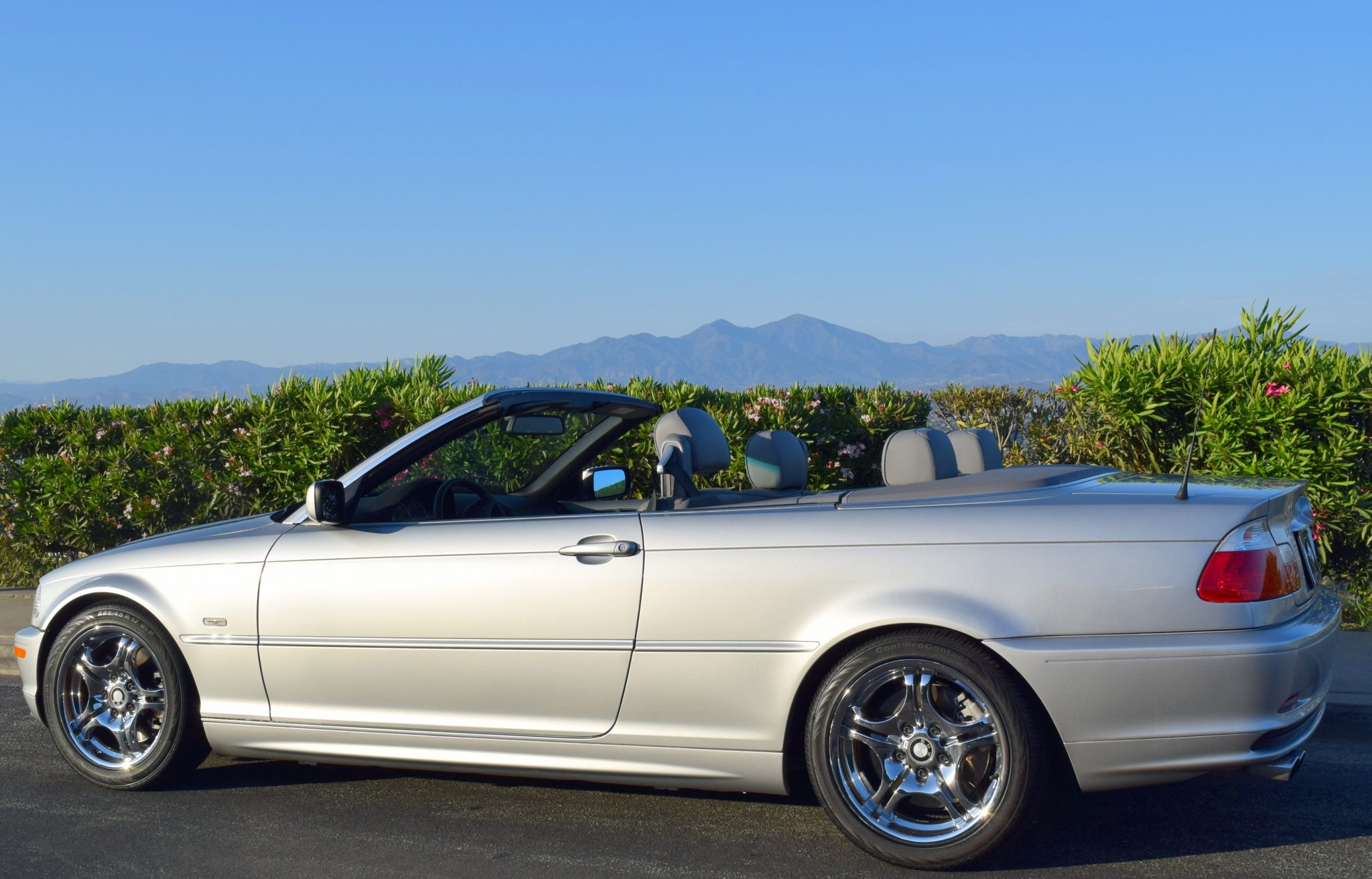 2003 BMW 330i Convertible – Sesame Cars