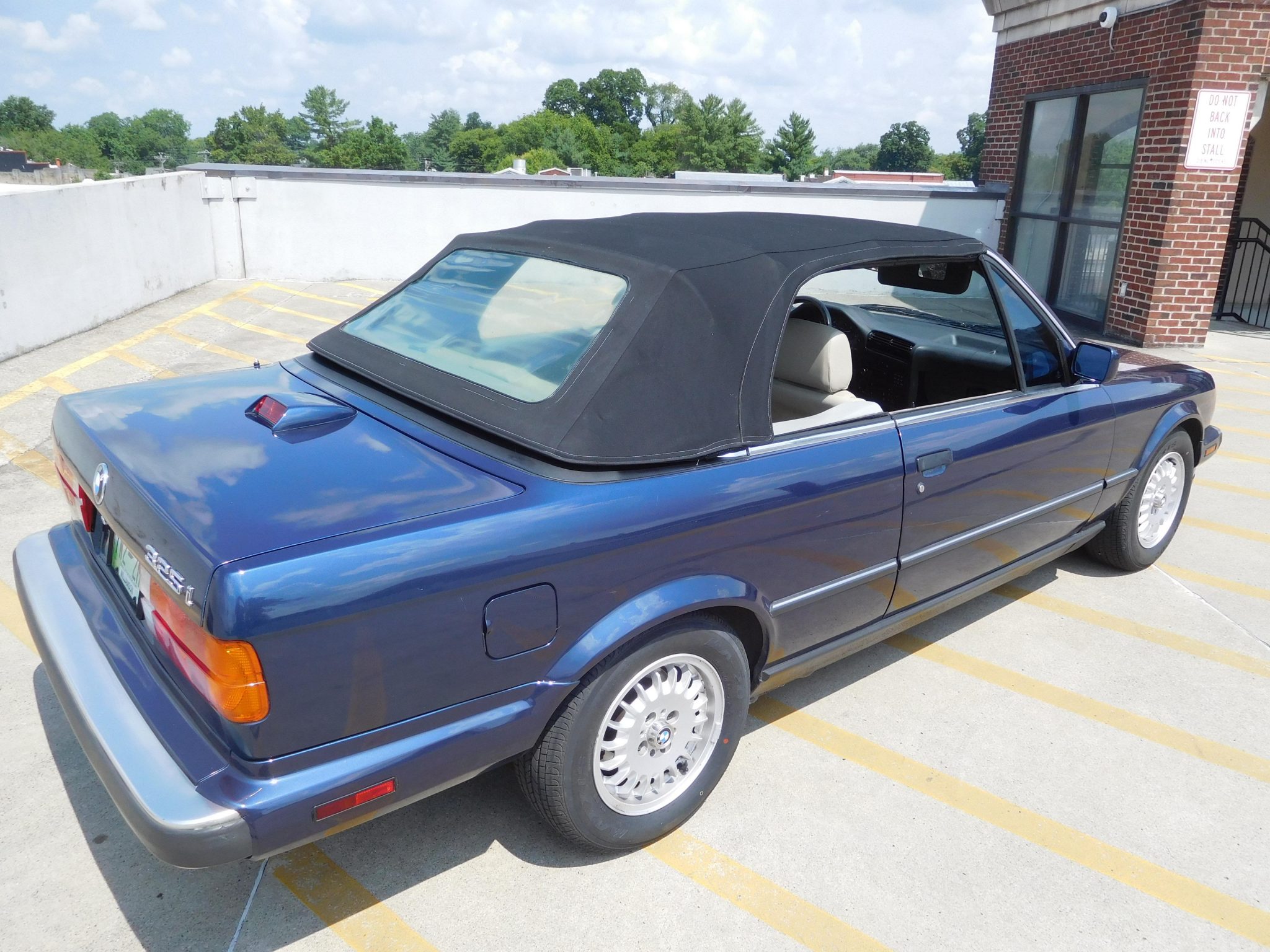 1987 BMW 325i Convertible 5-Speed – Sesame Cars