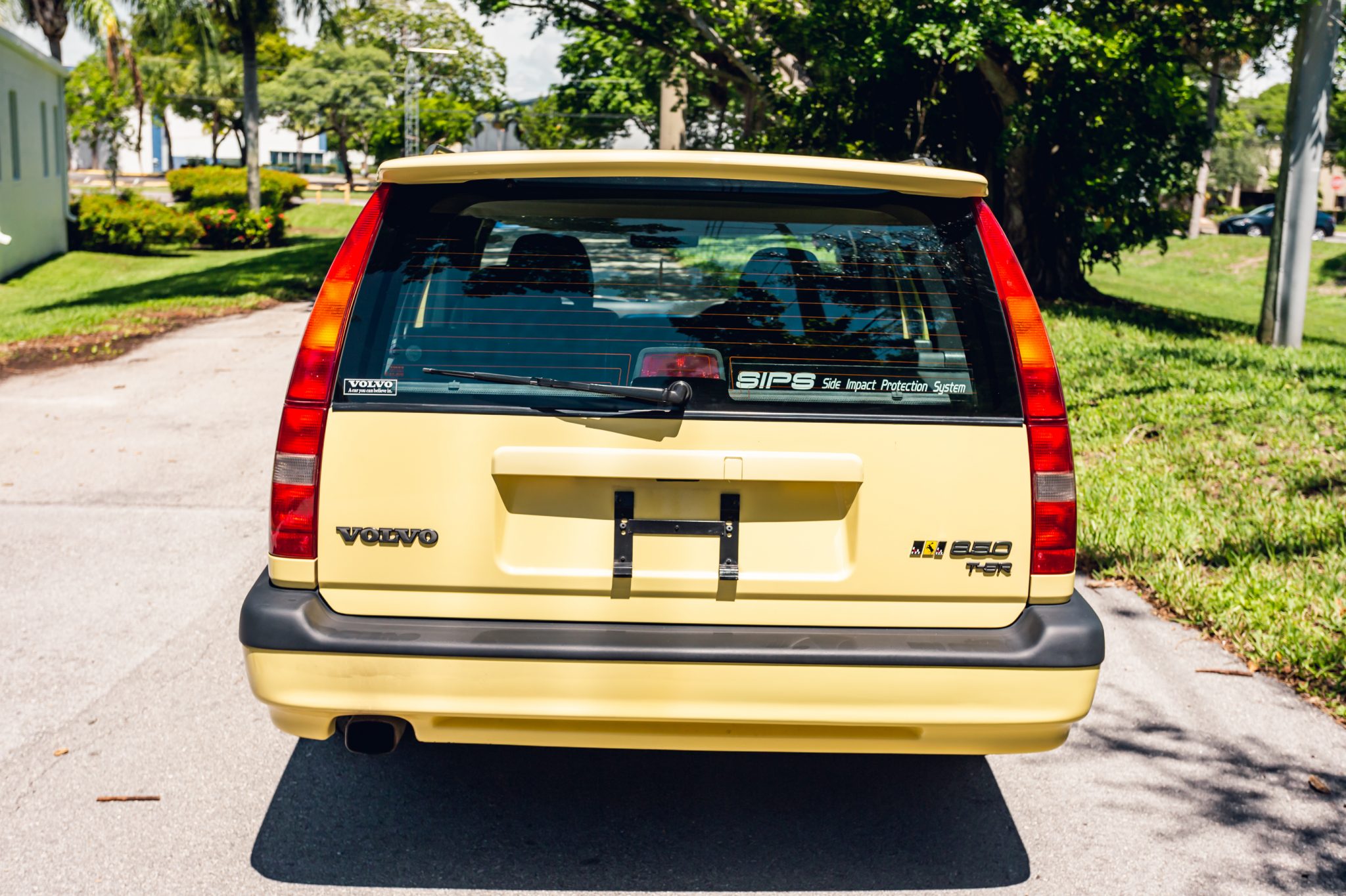 1995 Volvo 850 T5-R – Sesame Cars