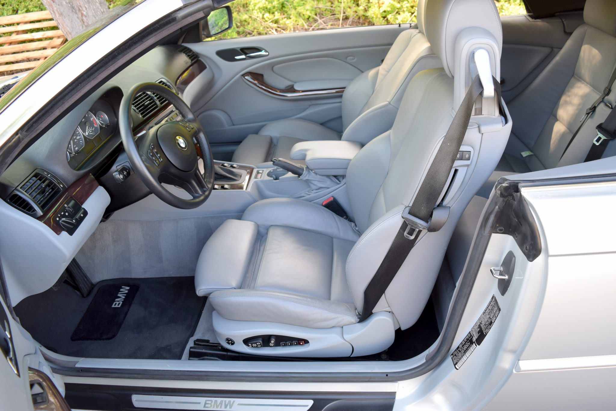 2003 BMW 330i Convertible – Sesame Cars