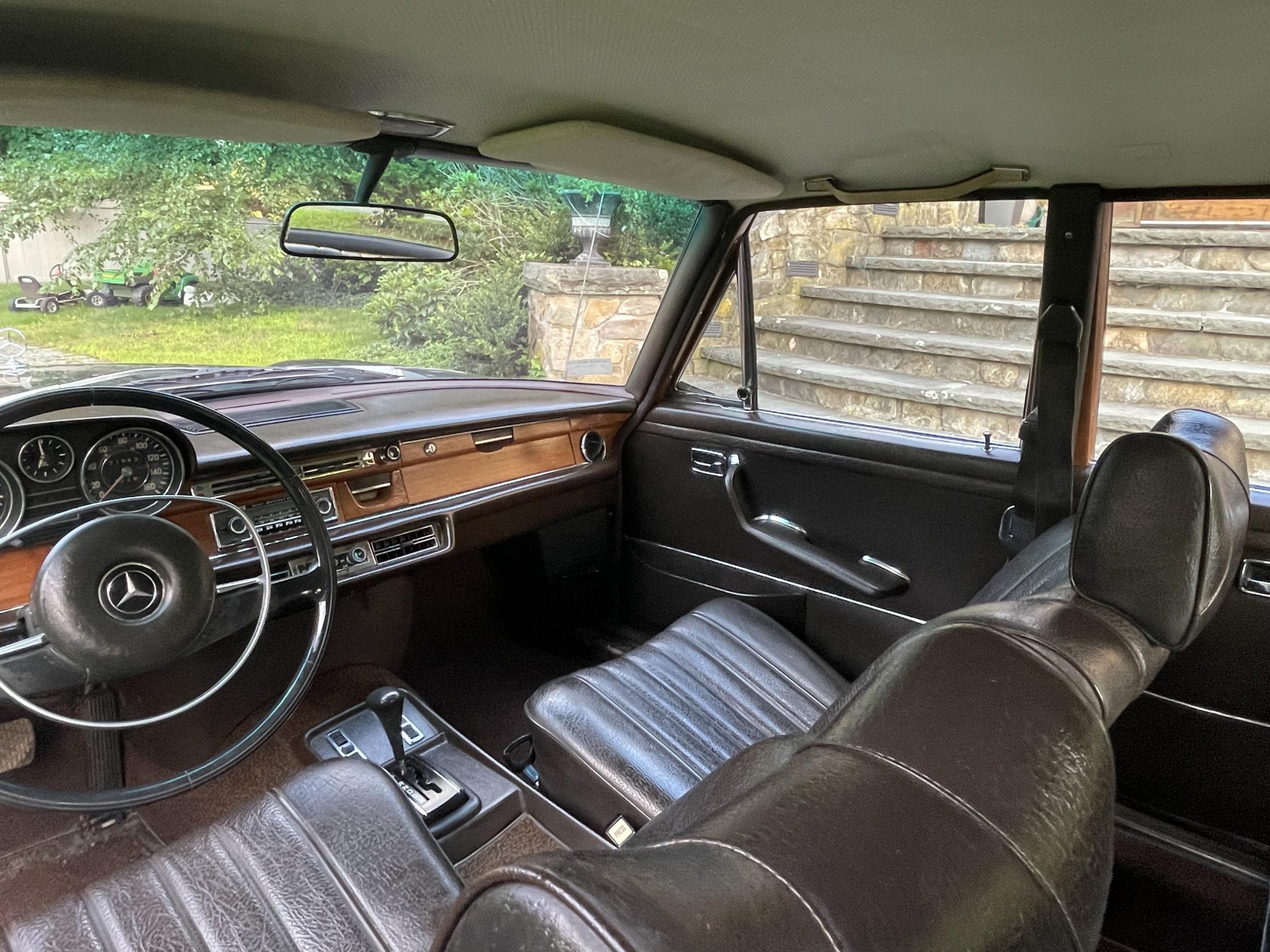 1973 Mercedes-Benz 280SEL 4.5 – Sesame Cars