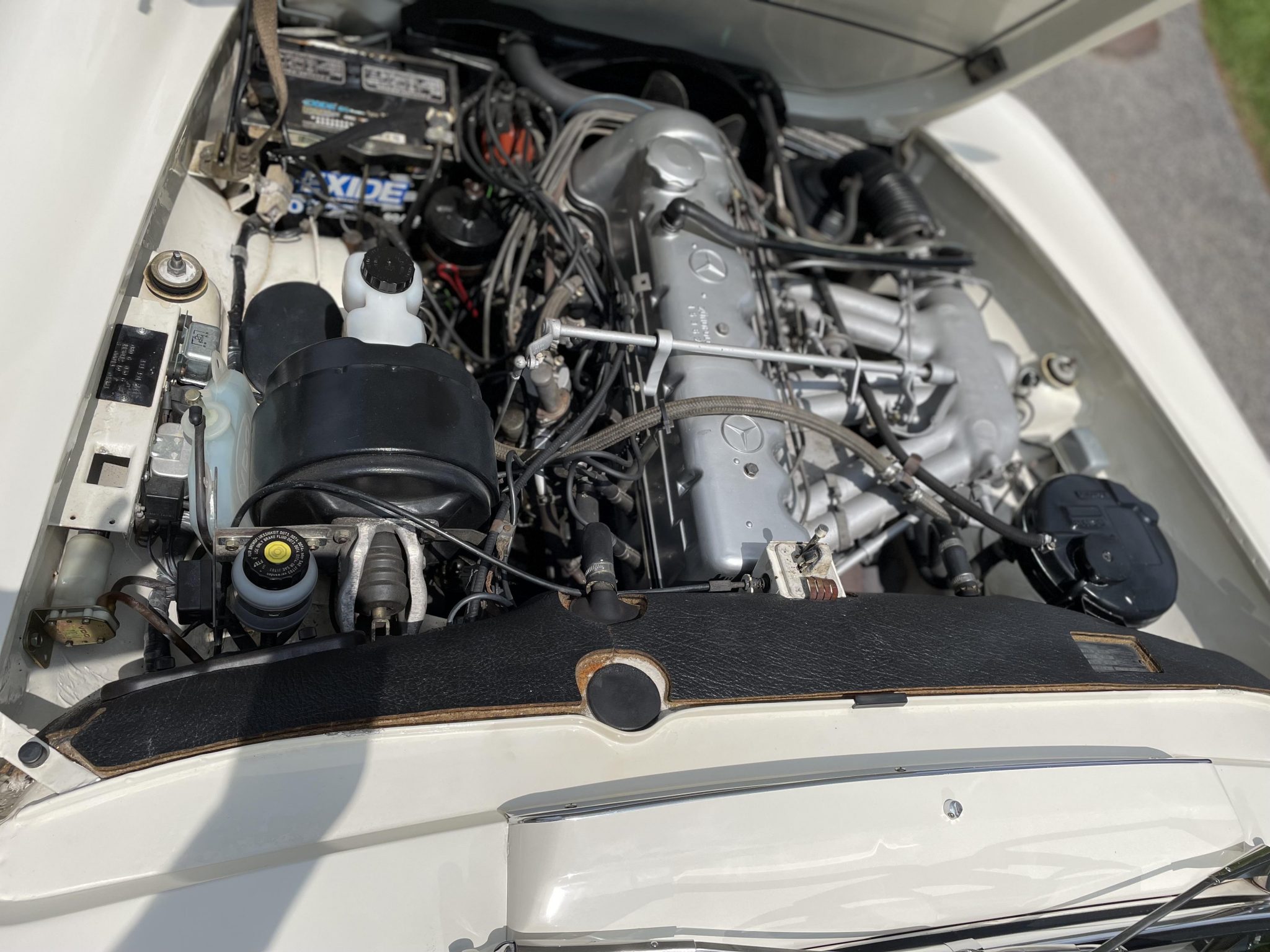 1967 Mercedes-Benz 230SL – Sesame Cars