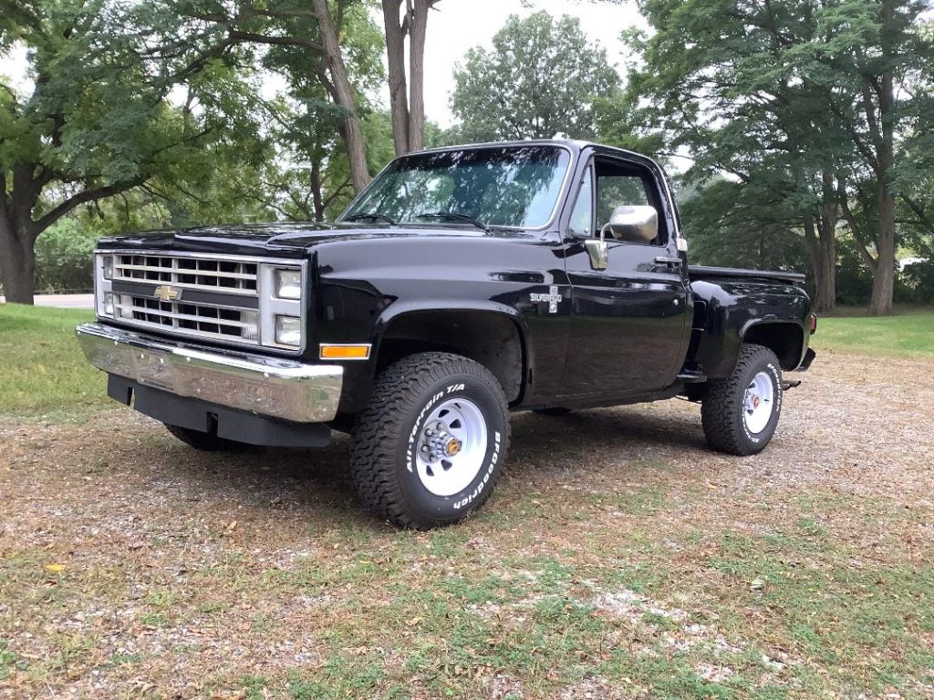 1985 Chevrolet K10 Silverado Stepside 4×4 – Sesame Cars