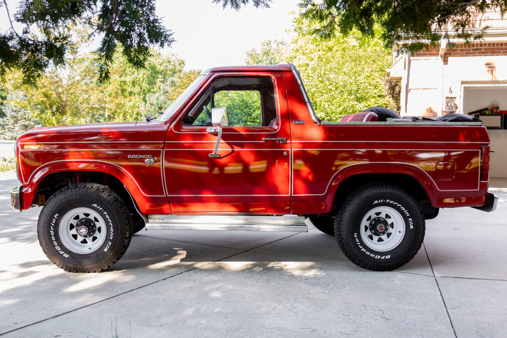 1981 Ford Bronco XLT 4×4 – Sesame Cars