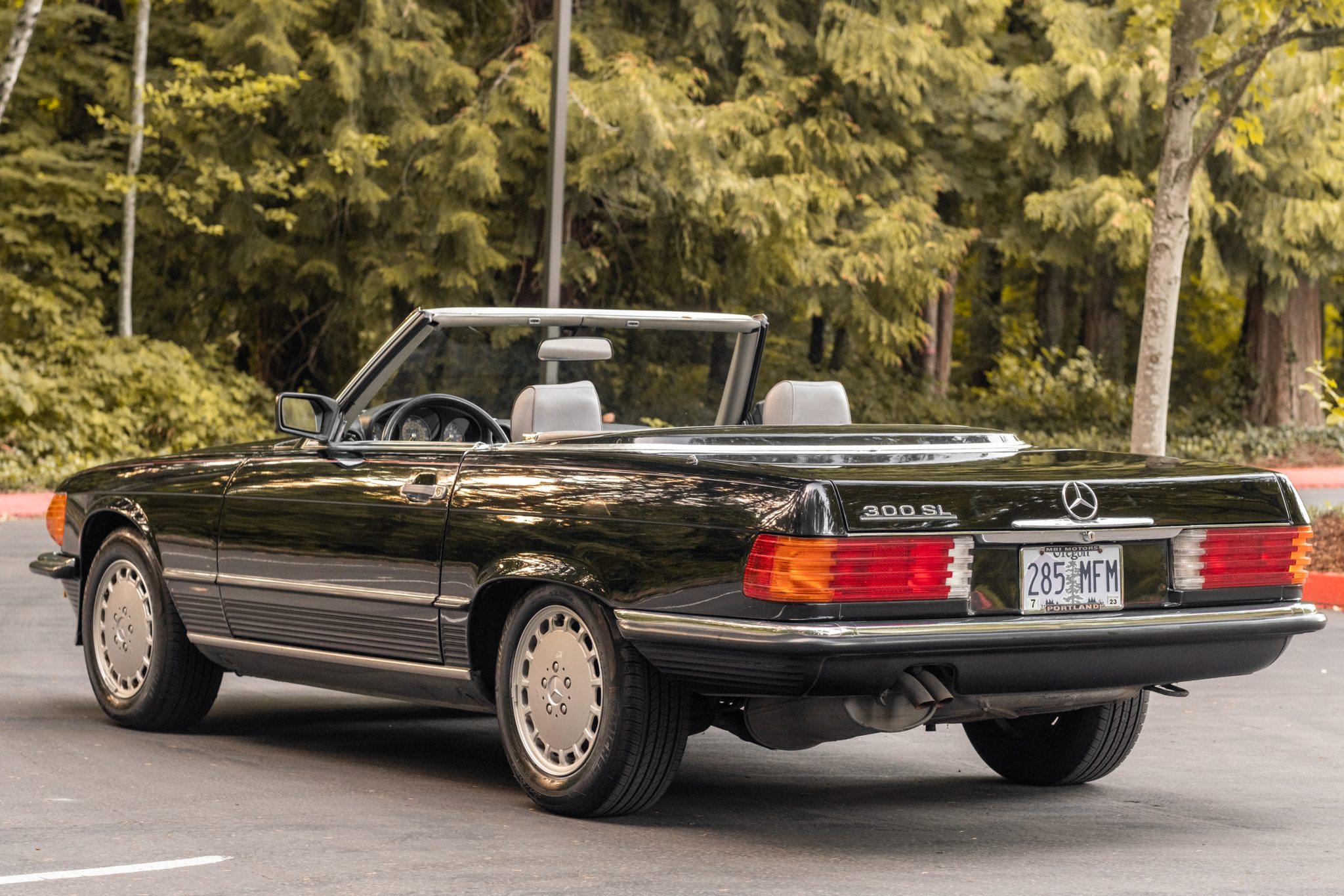 1986 Mercedes-Benz 300SL – Sesame Cars