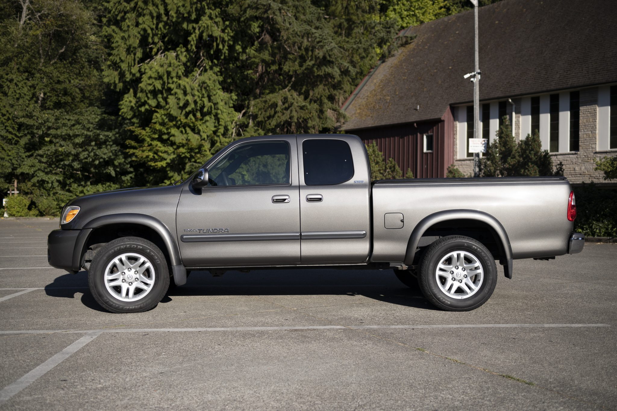 2005 Toyota Tundra SR5 4WD AccessCab V8 – Sesame Cars