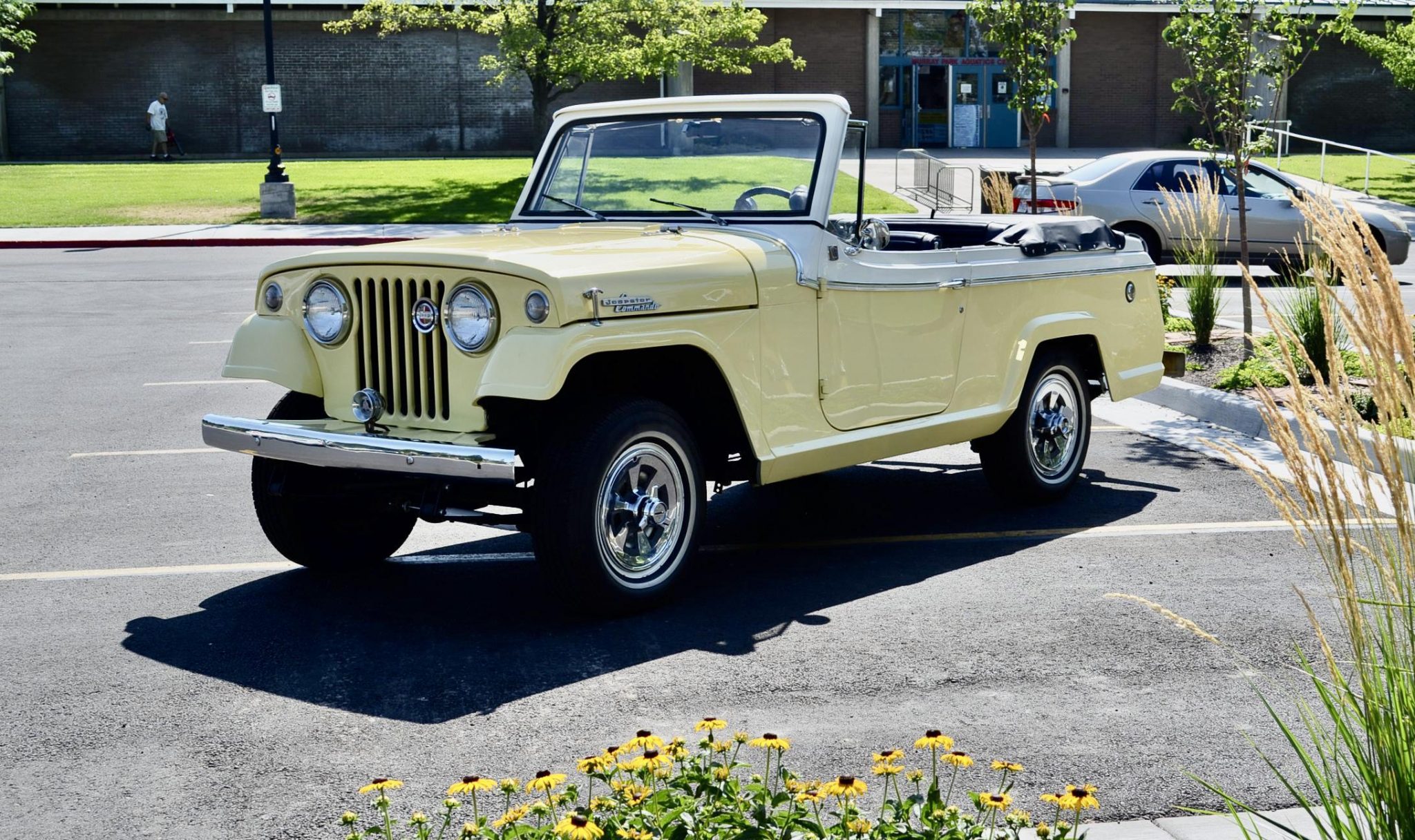 1967 Jeep Jeepster Commando Convertible V6 – Sesame Cars