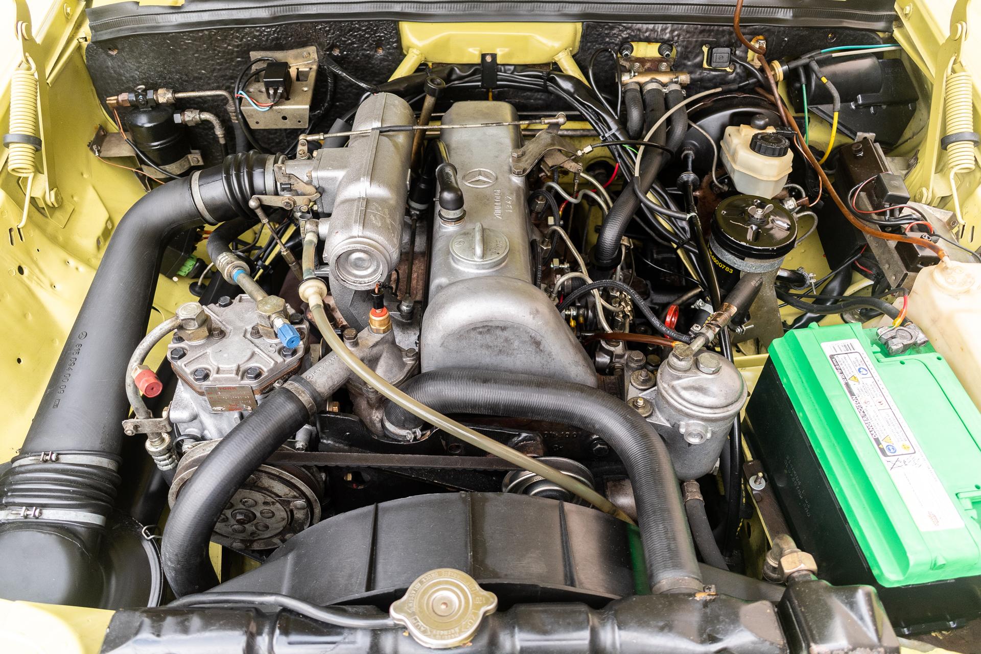 1976 Mercedes-Benz 240D – Sesame Cars