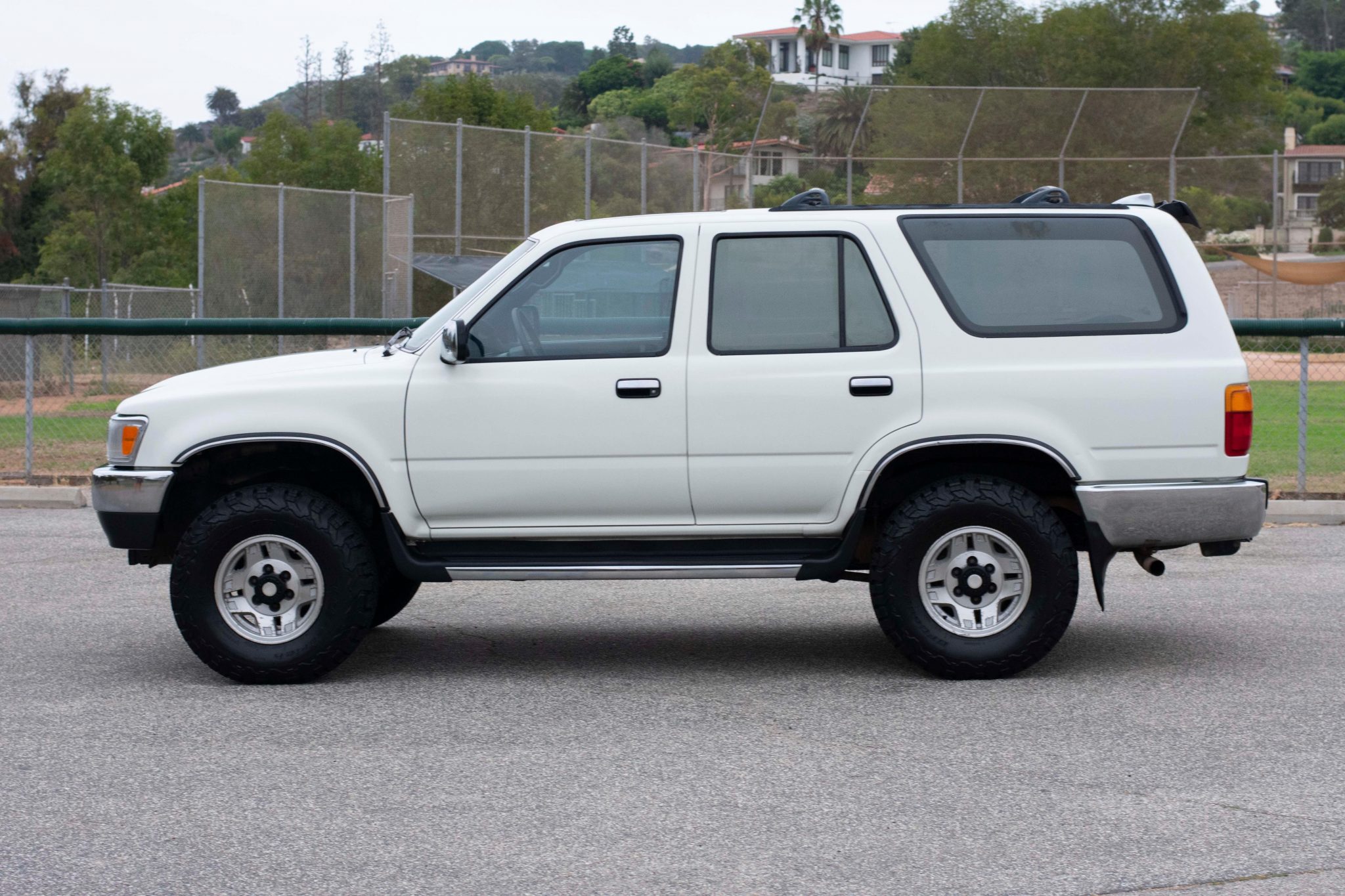 1994 Toyota 4Runner 5-Speed 4×4 – Sesame Cars